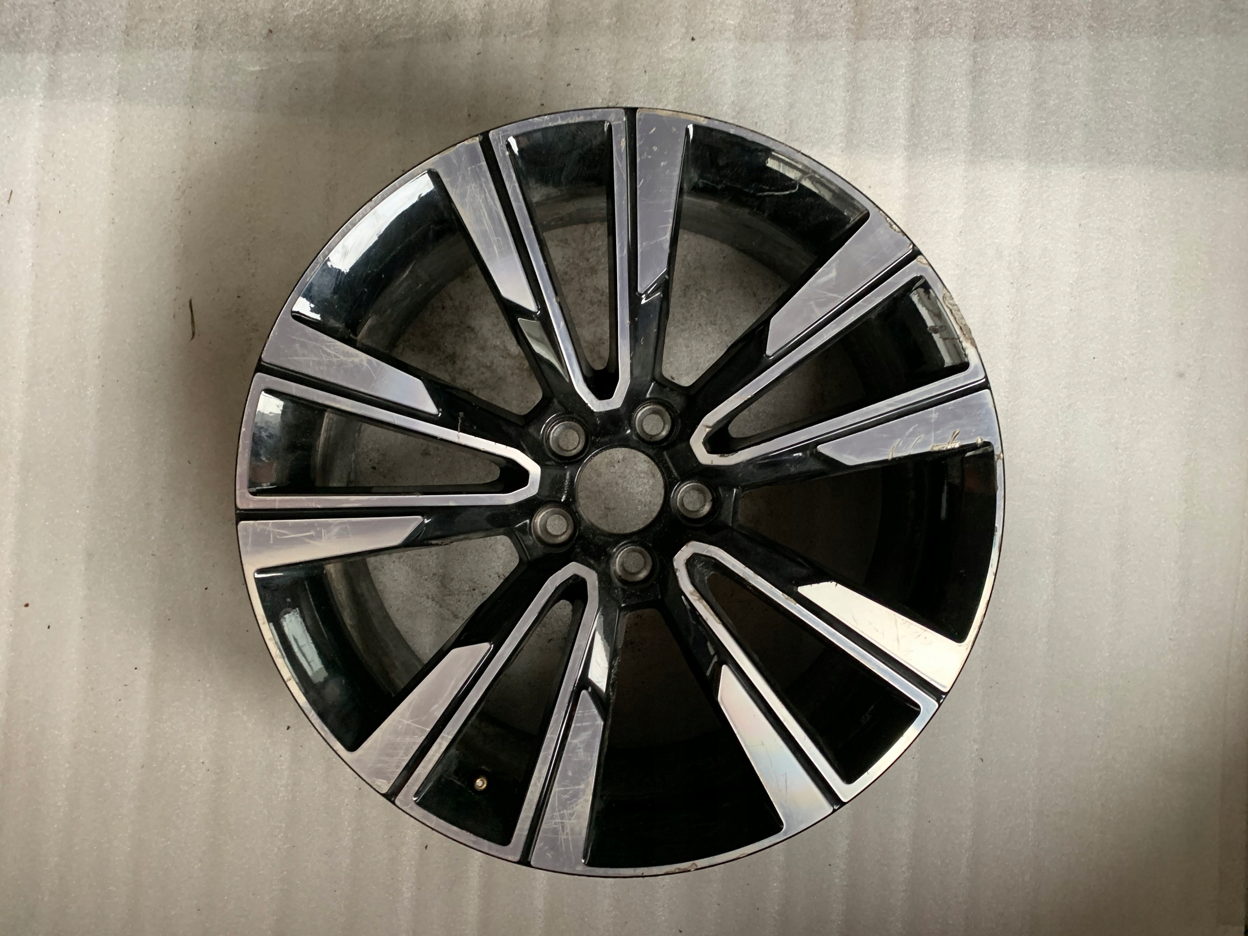 Felga aluminiowa Volvo OE 31445924 8.0" x 20" 5x108 ET 55 za 850.00PLN ...