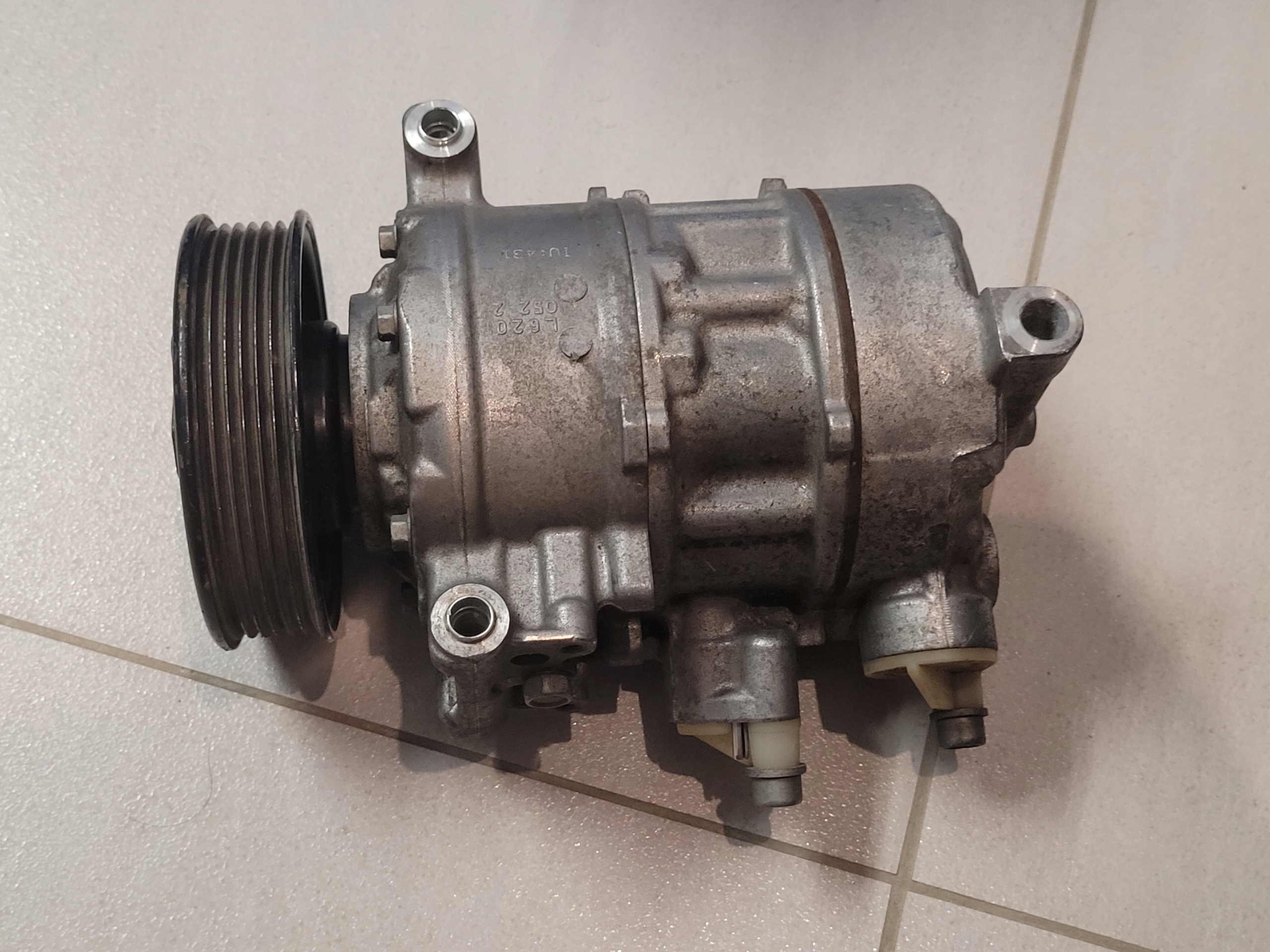 KOMPRESOR SPREZARKA KLIMATYZACJI VW GOLF 7 LEON 3 za 450.00PLN z ...