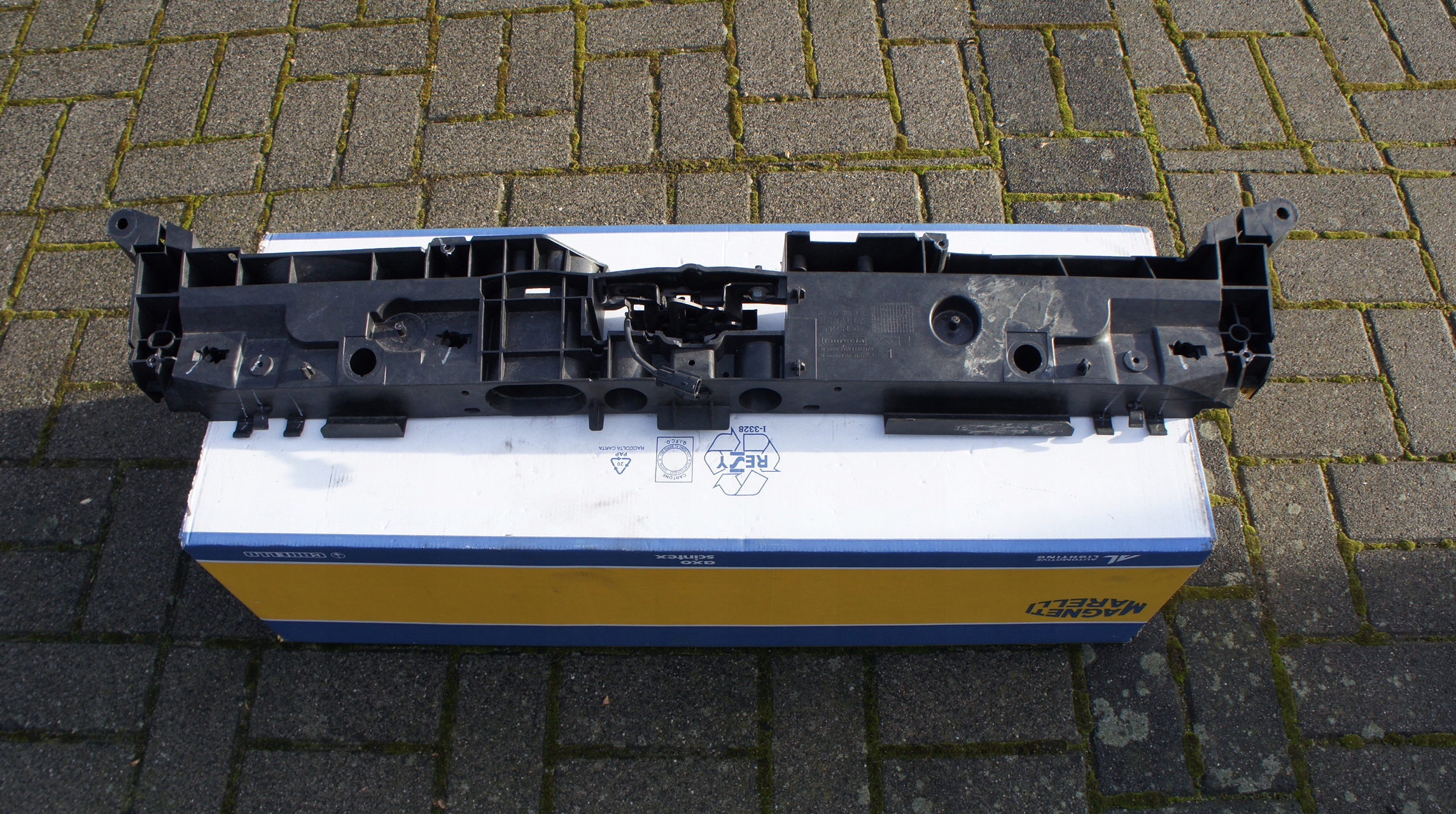 RENAULT CAPTUR CLIO IV PAS PRZEDNI 625003860R - porównaj ceny - Allegro.pl