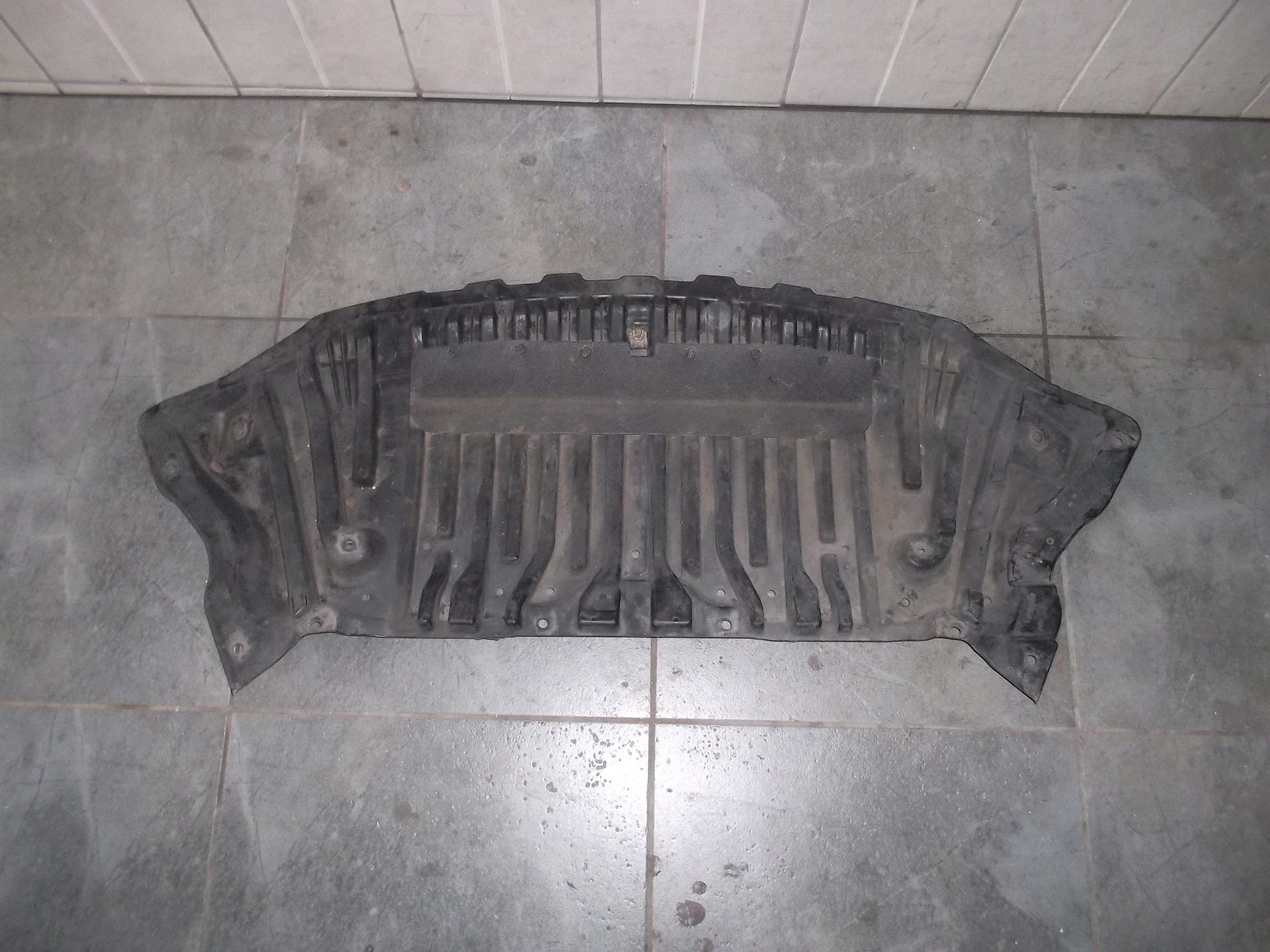 MERCEDES A2135204200 PŁYTA POD ZDERZAK OSŁONA A2135204200 A213 W213 za ...