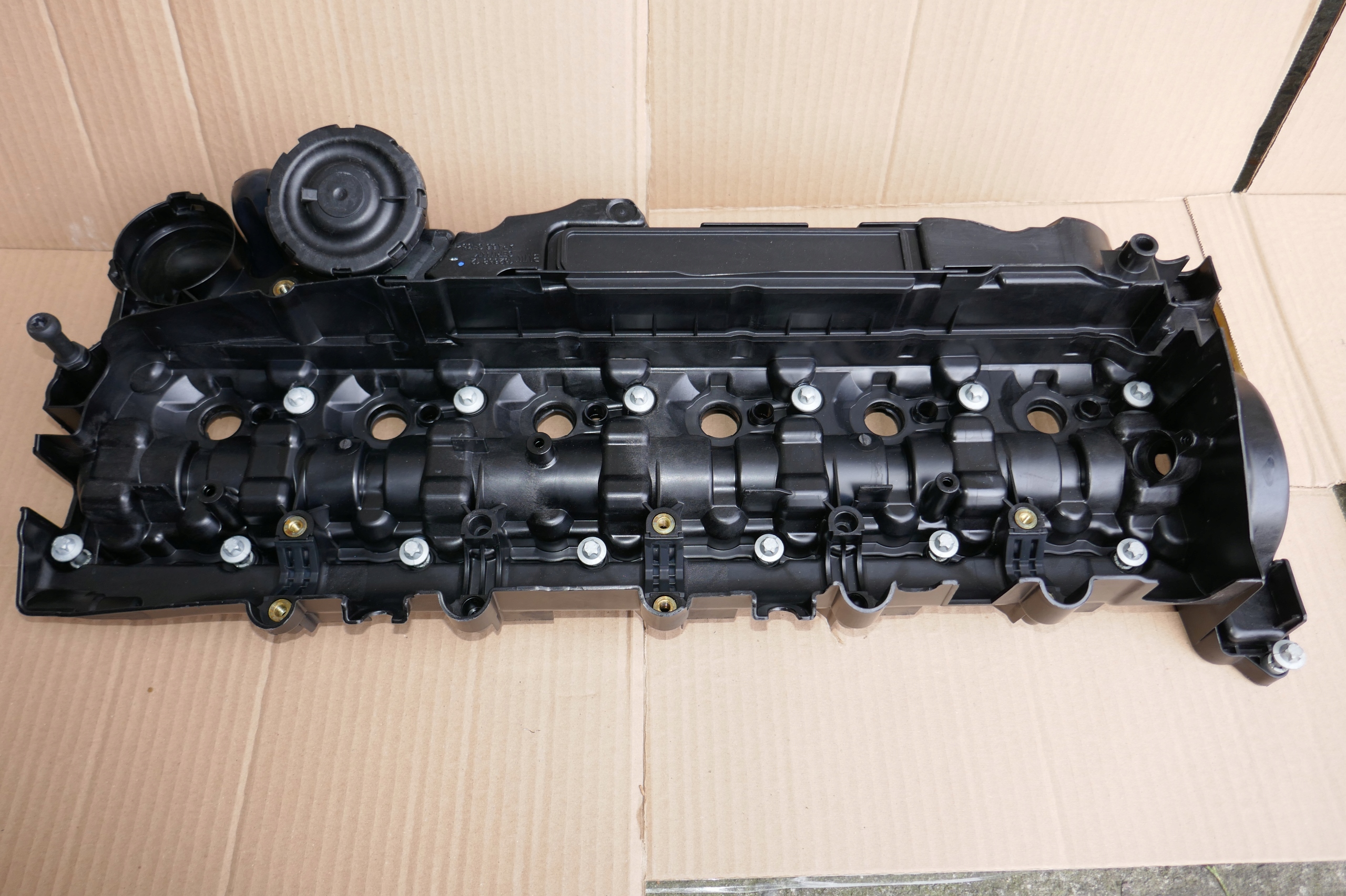 BMW F10 E70 F15 POKRYWA ZAWORÓW 8510234 N57D30 8510234 za 650 zł z ...