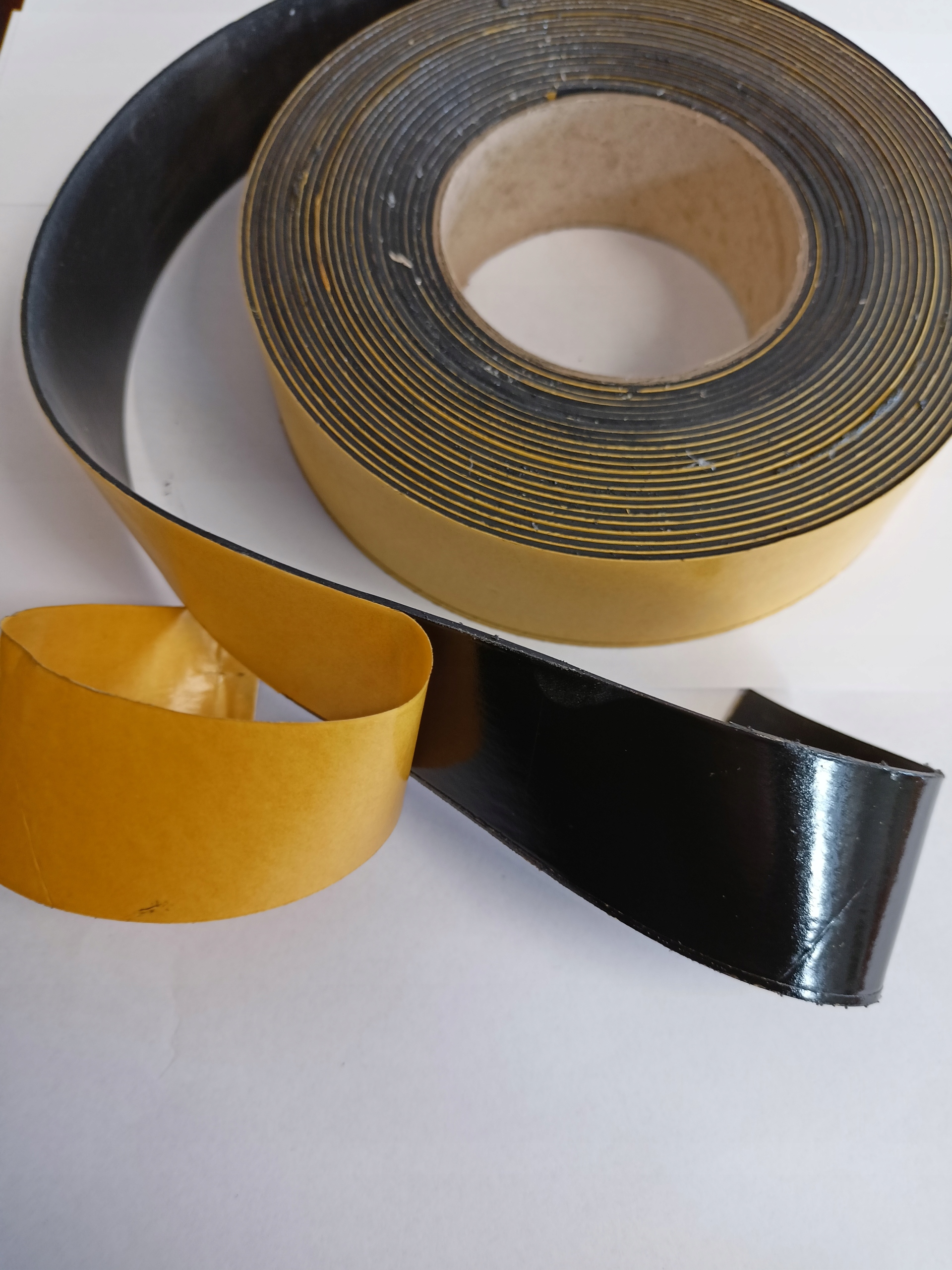 Guma lita EPDM taśma wygłuszająca izolacyjna samoprzylepna gr.2mm/30mm ...