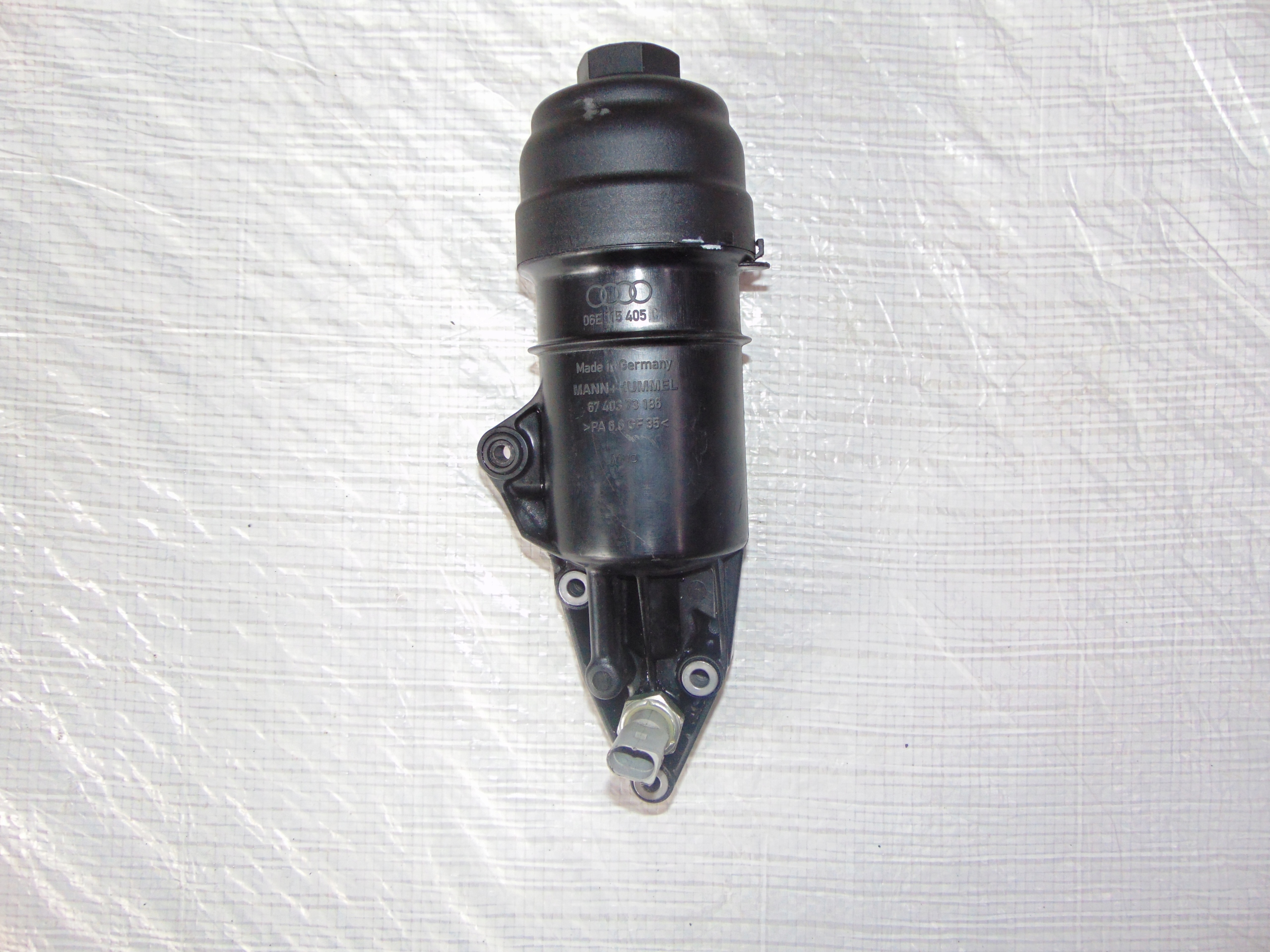 Volkswagen OE 06E115405C podstawa filtra oleju - porównaj ceny - Allegro.pl