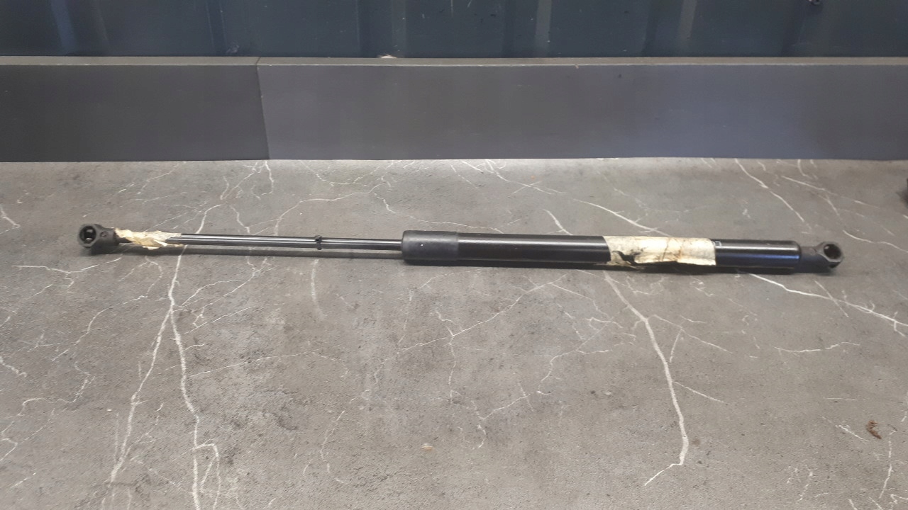 9680316780 siłownik klapy bagażnika Peugeot 207 9680316780 za 25 zł z ...