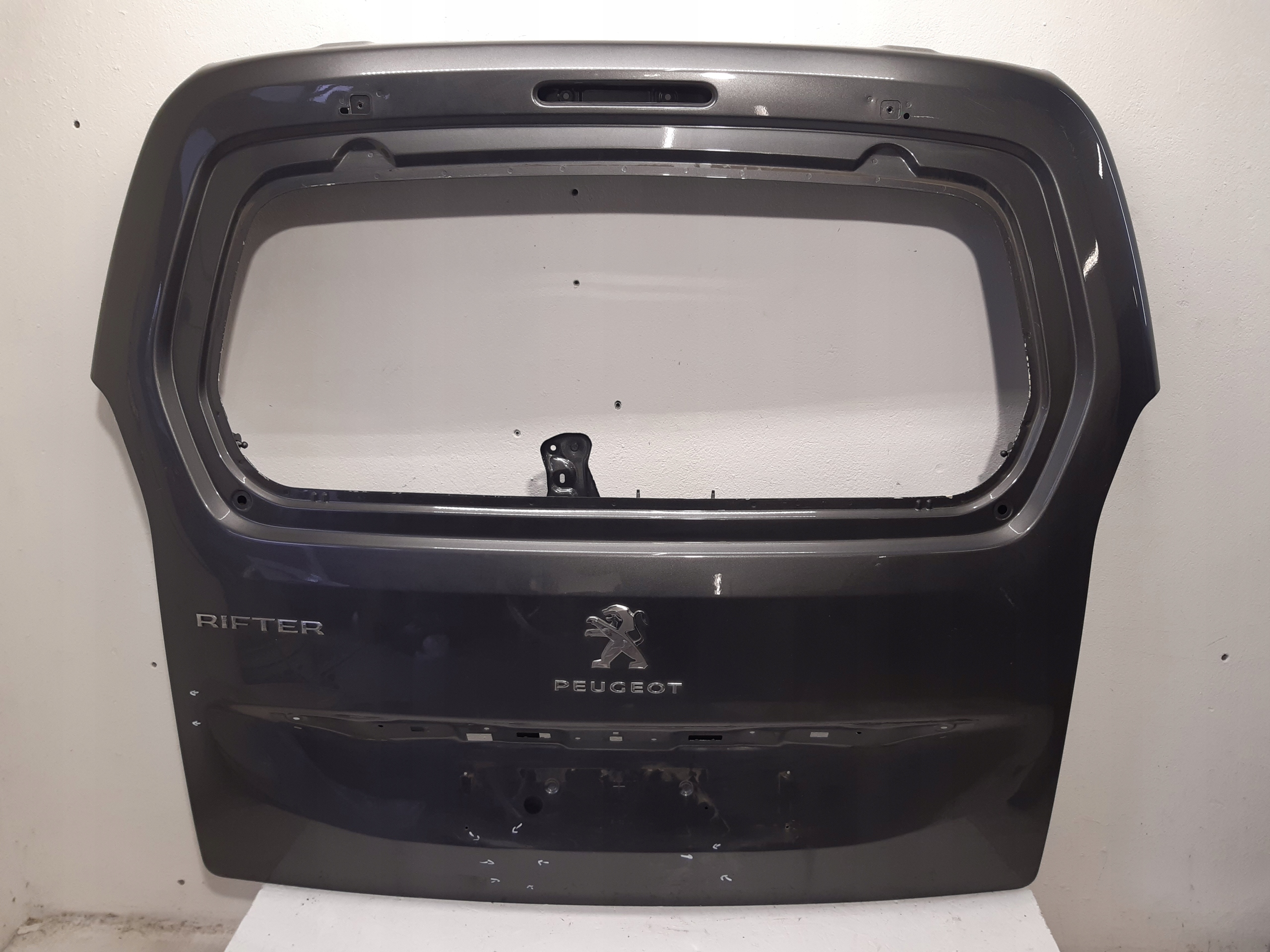 Klapa bagażnika Citroen berlingo Peugeot Rifter 9829436180 za 900 zł z ... Klapa bagażnika Citroen berlingo Peugeot Rifter 9829436180 za 900 zł z ...