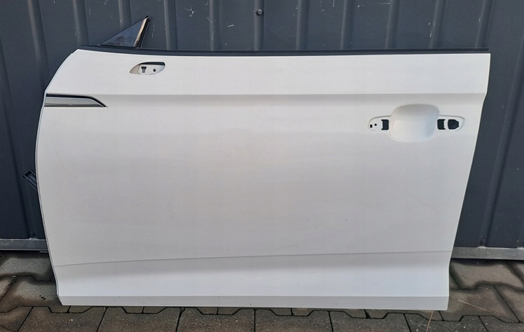 AUDI A5 8W 16-24R DRZWI LEWY PRZÓD SPORTBACK KOLOR LY9C za z Radom ...