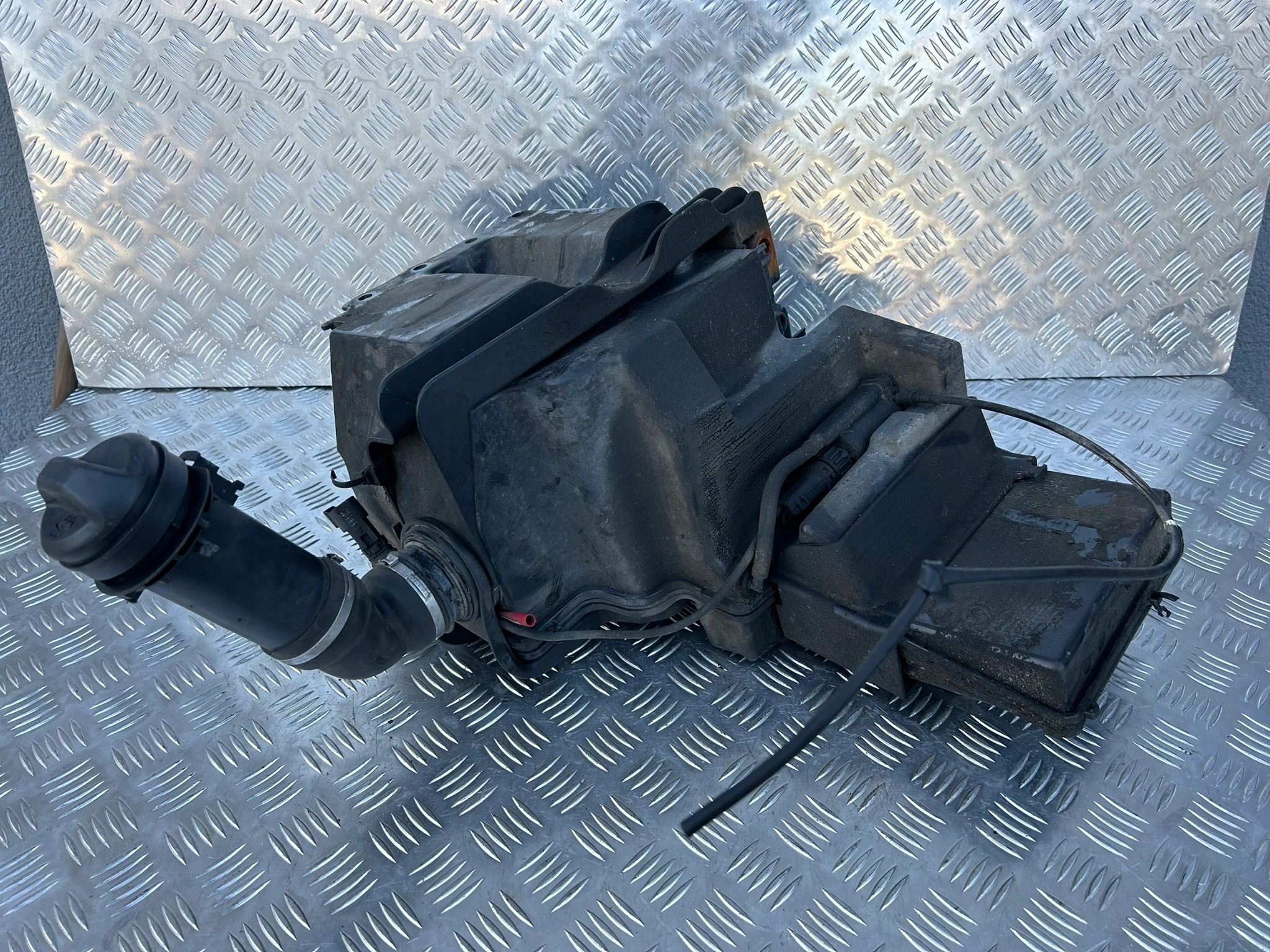 ZBIORNICZEK ZBIORNIK PŁYNU SPRYSKIWACZY SCANIA NTG za 553.50PLN z Konin ...