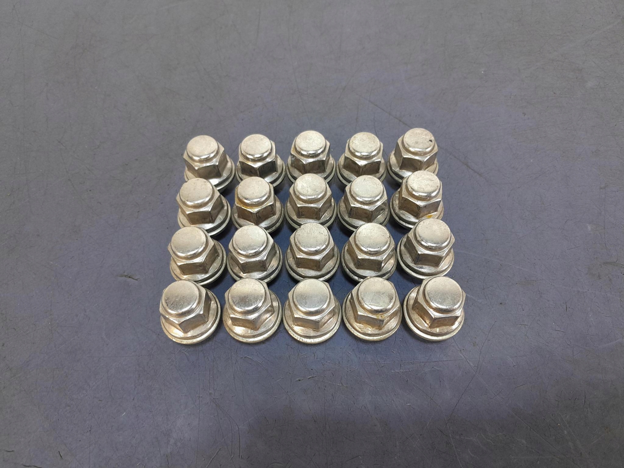 TOYOTA VERSO I ŚRUBY NAKRĘTKI DO KÓŁ M12X1.75 R21 z Łochów - Allegro ...