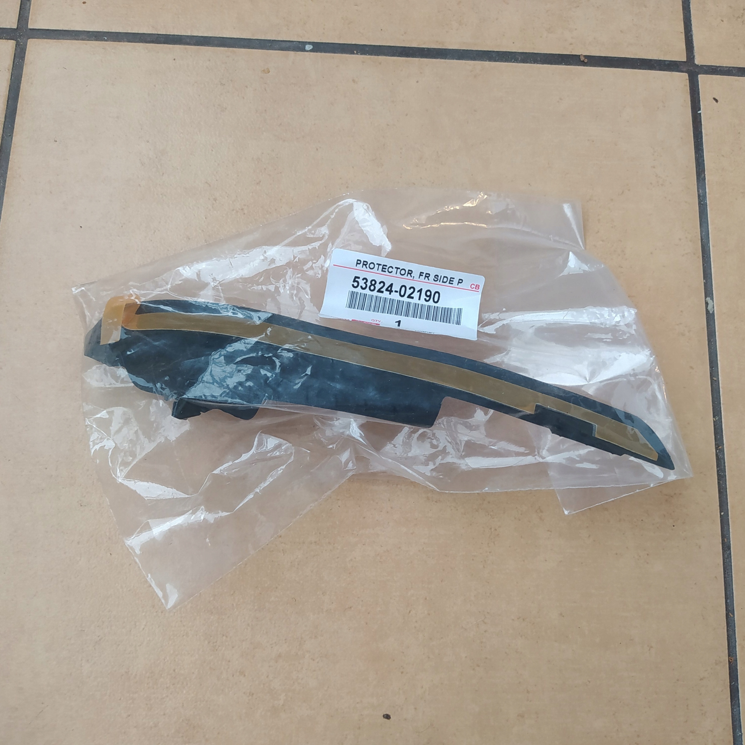 USZCZELKA PODSZYBIA LEWA TOYOTA COROLLA E21 NOWA 53824-02190 za 70 zł z ...