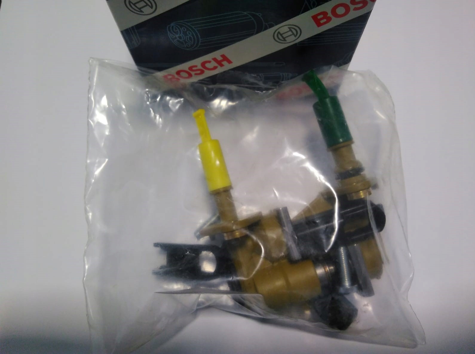 21390062 Новый ! КЛАПАН ОХЛАЖДЕНИЯ ADBLUE VOLVO RENAULT IVECO купить в ...