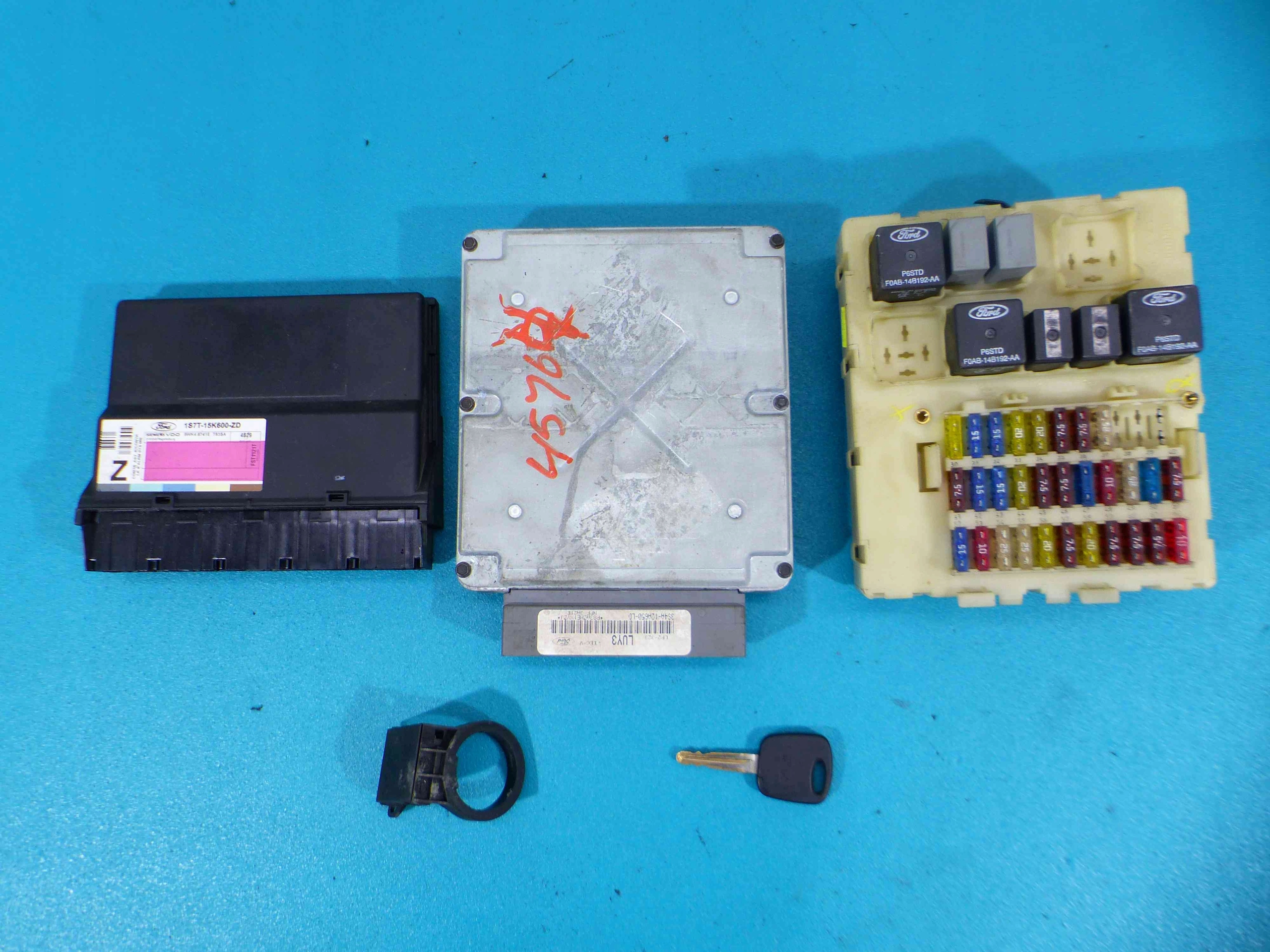 KOMPUTER ZESTAW FORD FOCUS MK1 2.0 16V za 499.99PLN z Przeworsk ...