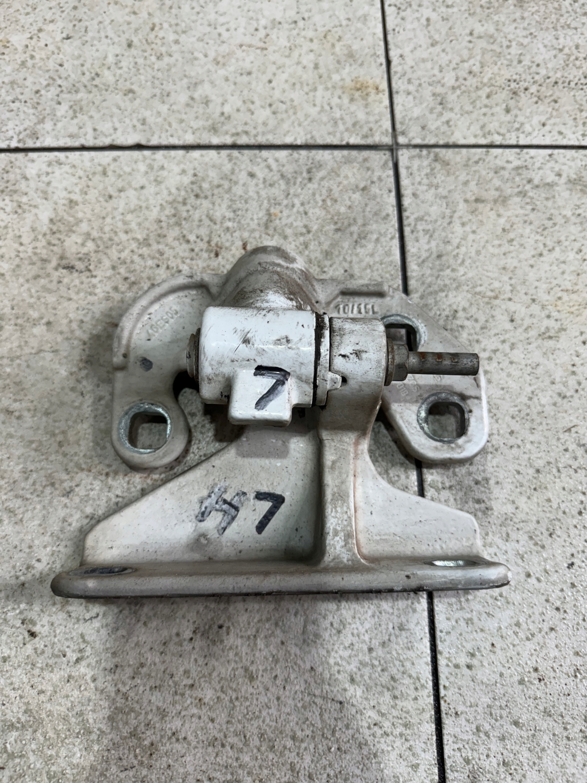 ZAWIAS DRZWI LEWY DOLNY MERCEDES ACTROS MP 4 A9607220144 za 676.50PLN z ...