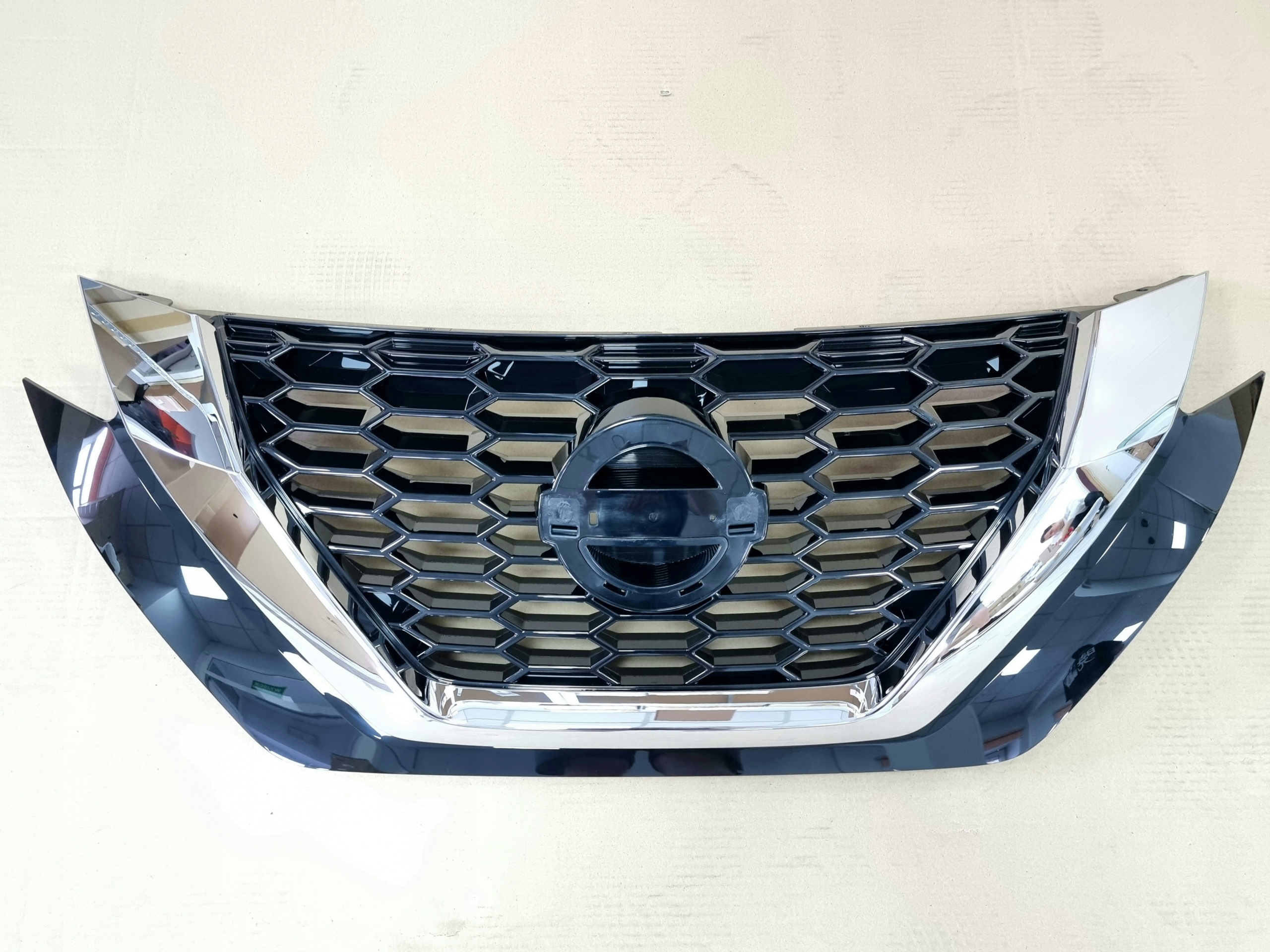 GRILL ATRAPA ZDERZAKA PRZÓD NISSAN JUKE II F16 19- - porównaj ceny ...
