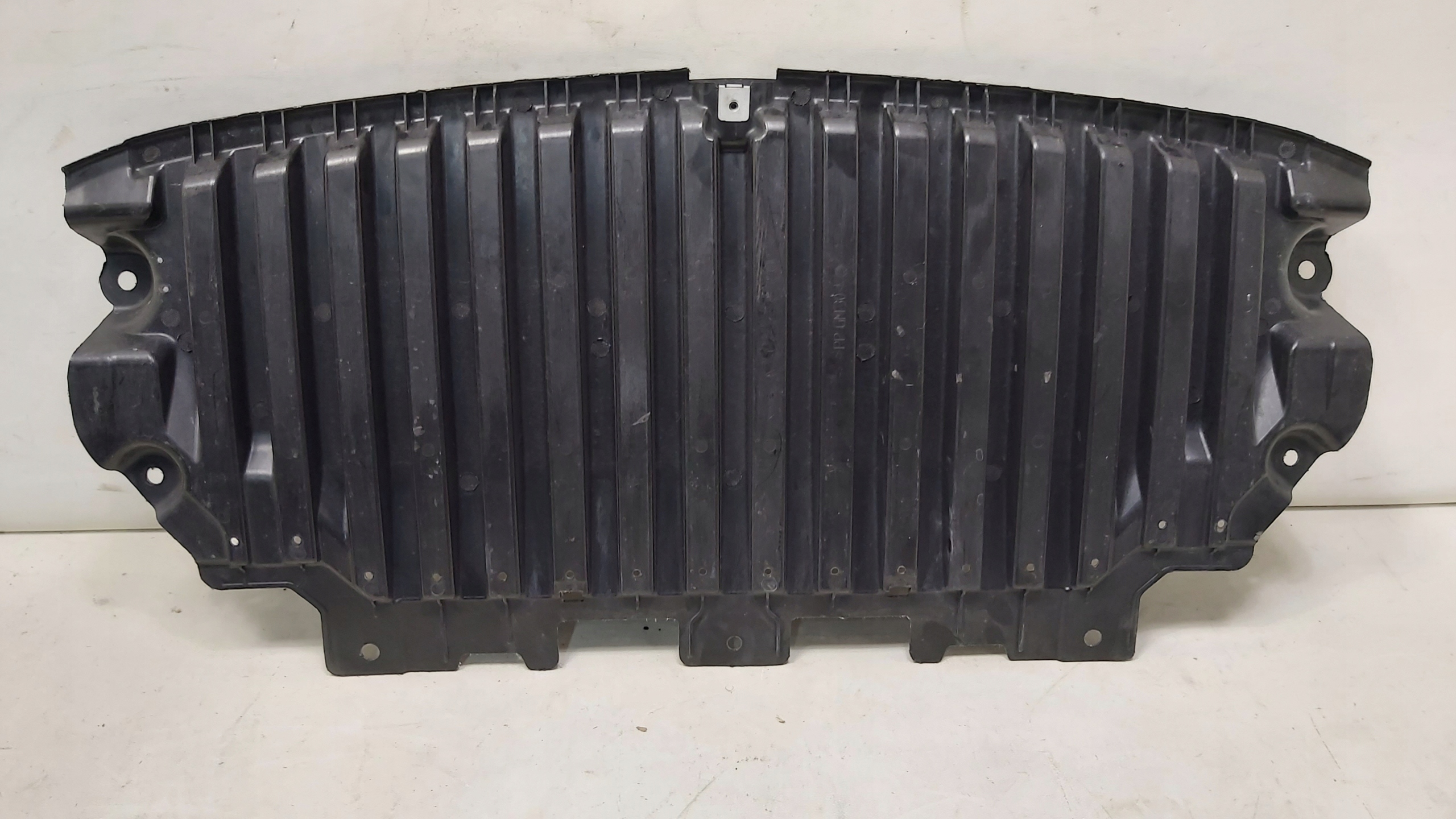 OSŁONA POD SILNIK MERCEDES C-KLASA A206 AMG A2065205500 za 220 zł z ...