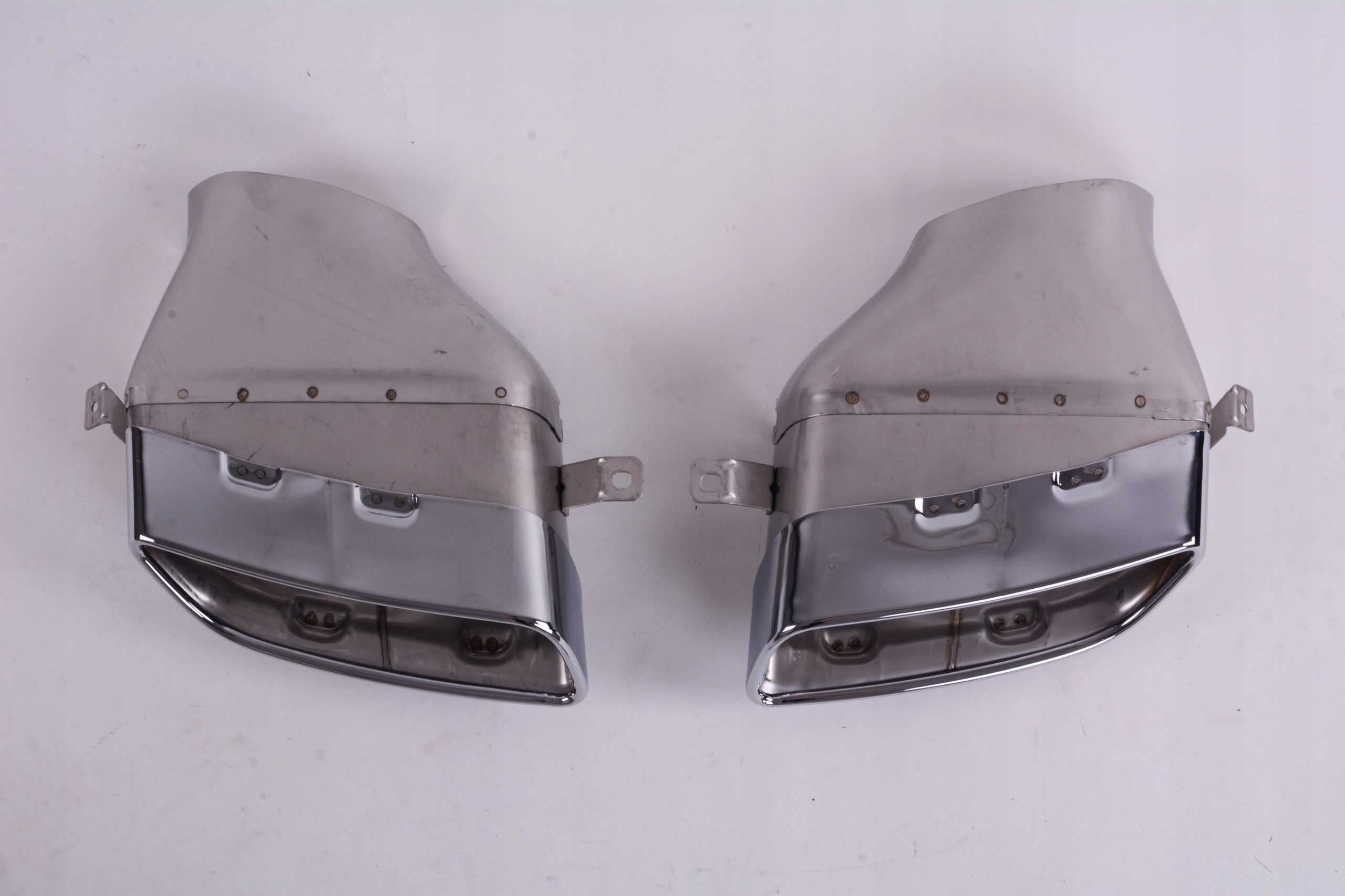 Volvo OE 31425017 końcówka wydechu prawego za 599.00PLN z Suchedniów ...