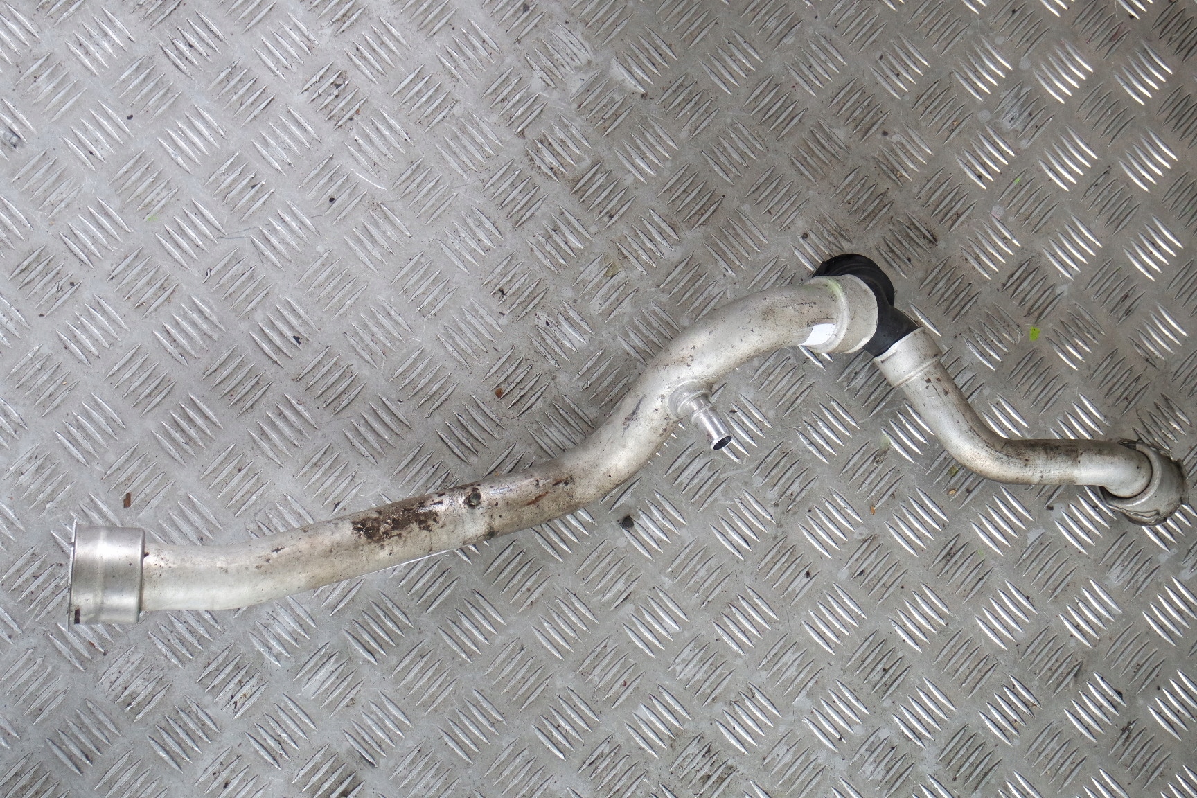 PRZEWOD RURA WODY PORSCHE 991 99110675402 99110680902 za 70 zł z Lębork ...