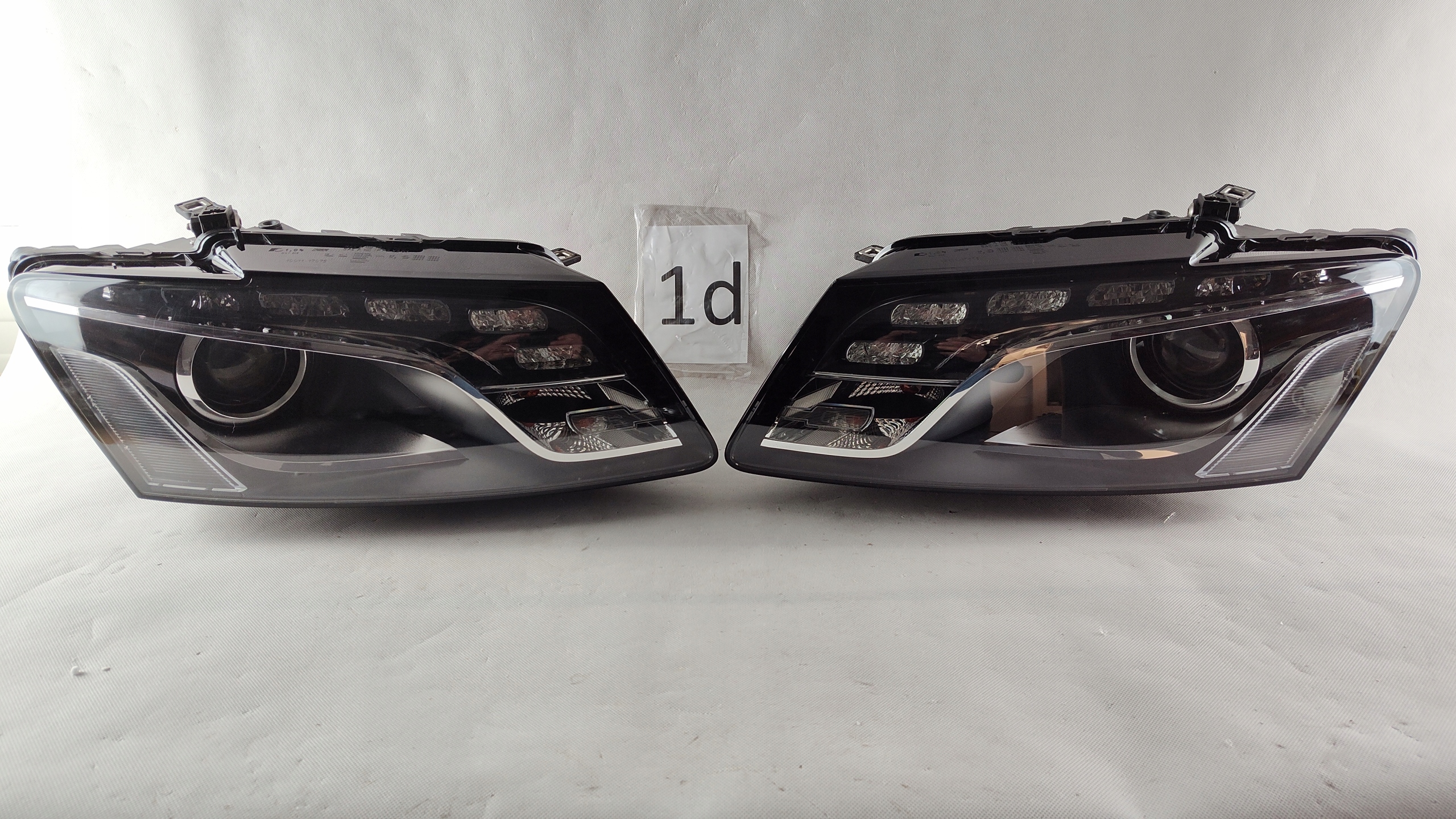 AUDI Q5 8R XENON NIESKRĘTNY LEWY PRAWY REFLEKTOR LAMPA LEWA PRAWA za ...