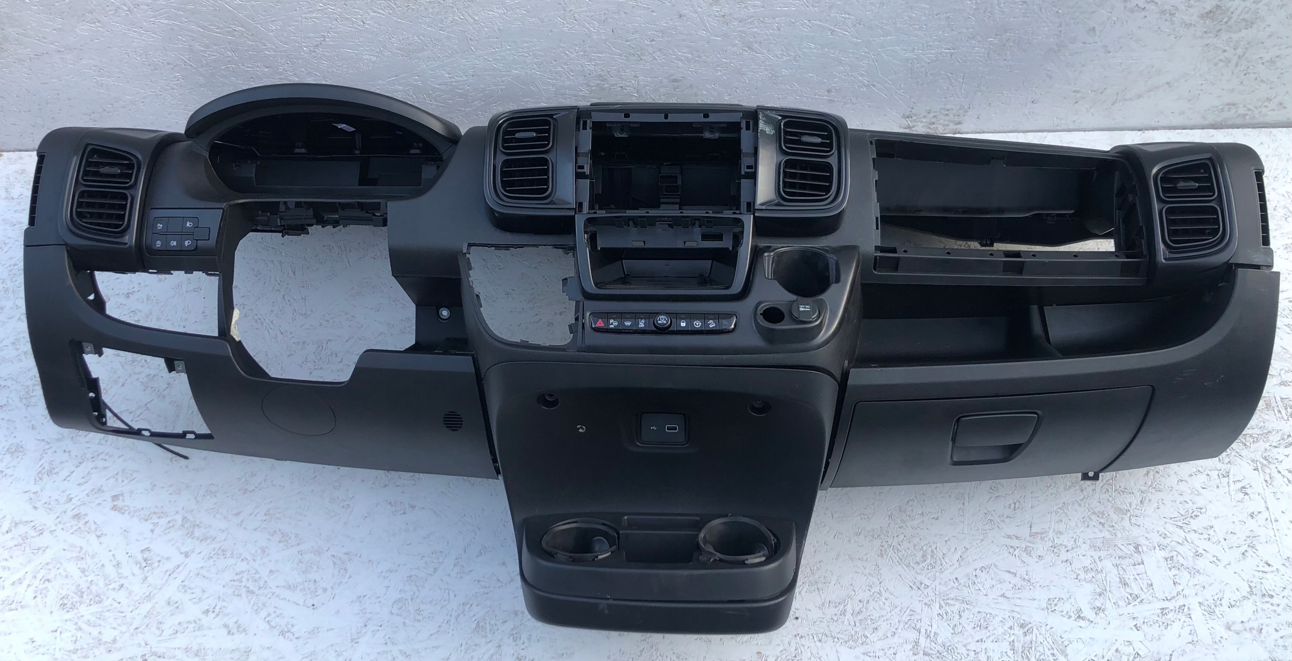 Deska Rozdzielcza Konsola Fiat Ducato Nowy Model za 1000 zł z Poznan ...