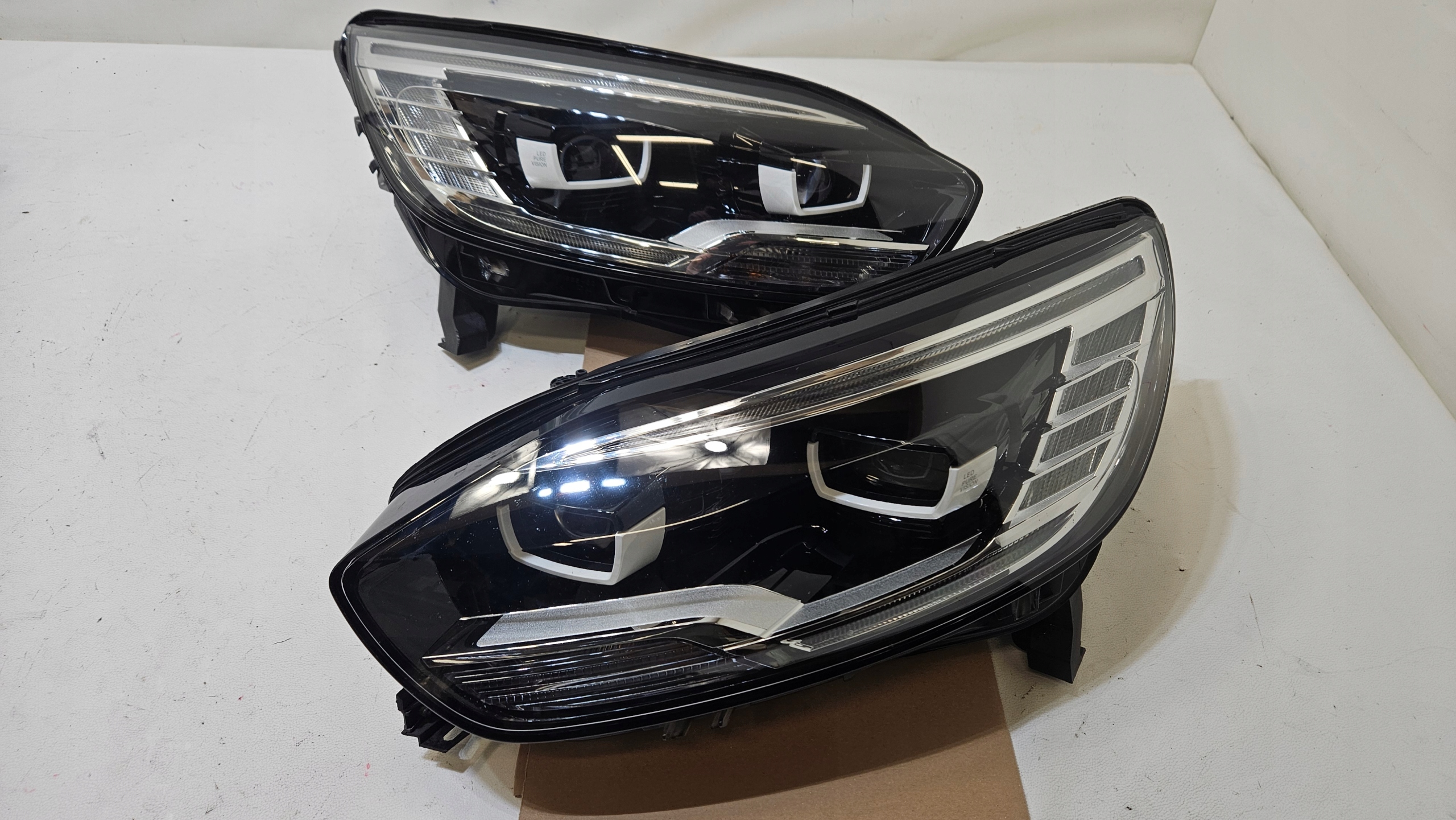 LAMPA PRZÓD LEWA PRAWA RENAULT SCENIC IV LED PURE VISION 260609501R ...
