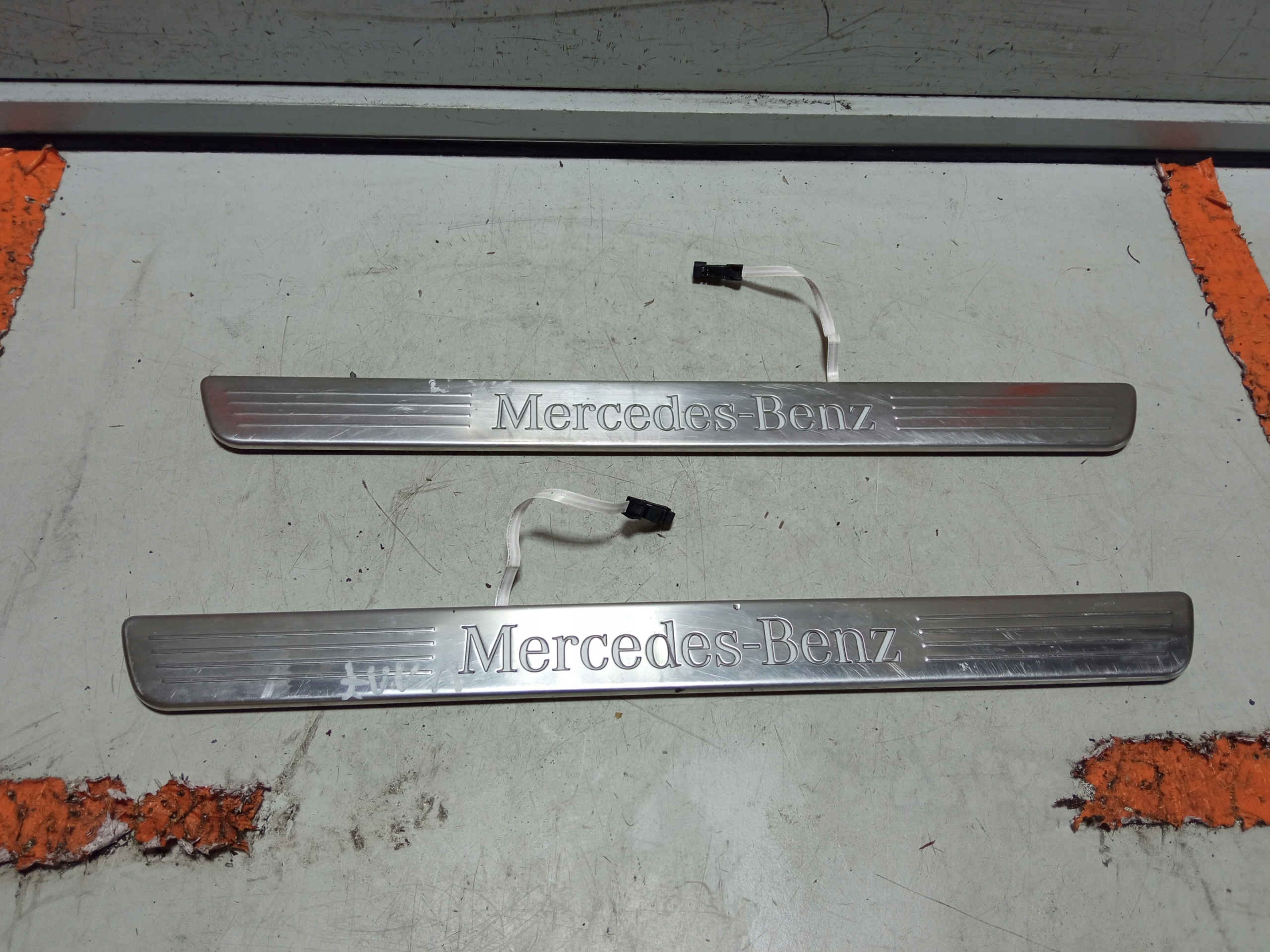 MERCEDES W117 CLA LISTWA NAKŁADKA PROGOWA LEWA PRAWA A2466805400 ...