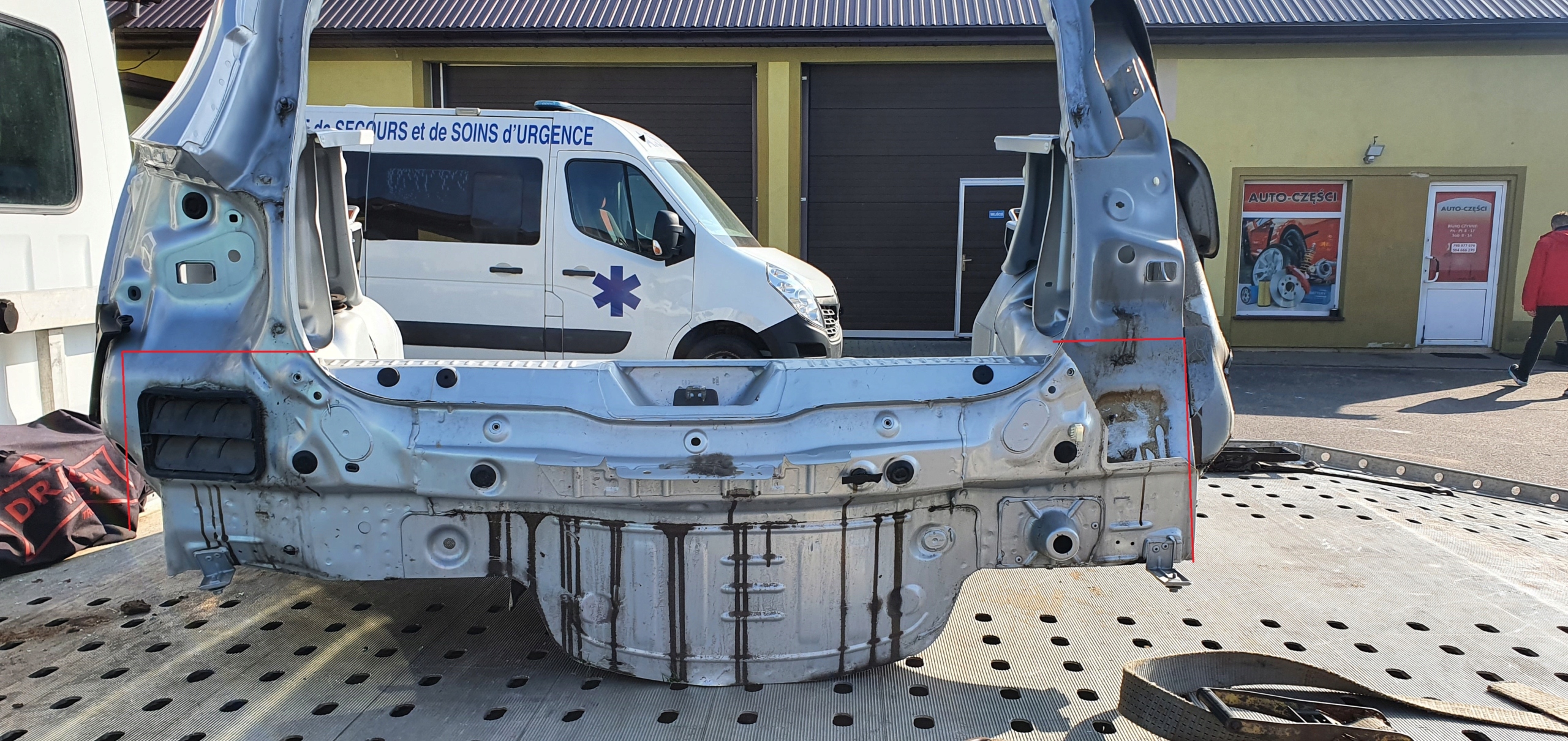 ! Dacia Sandero Stepway w Pasy tylne i wzmocnienia bagażnika - Allegro.pl