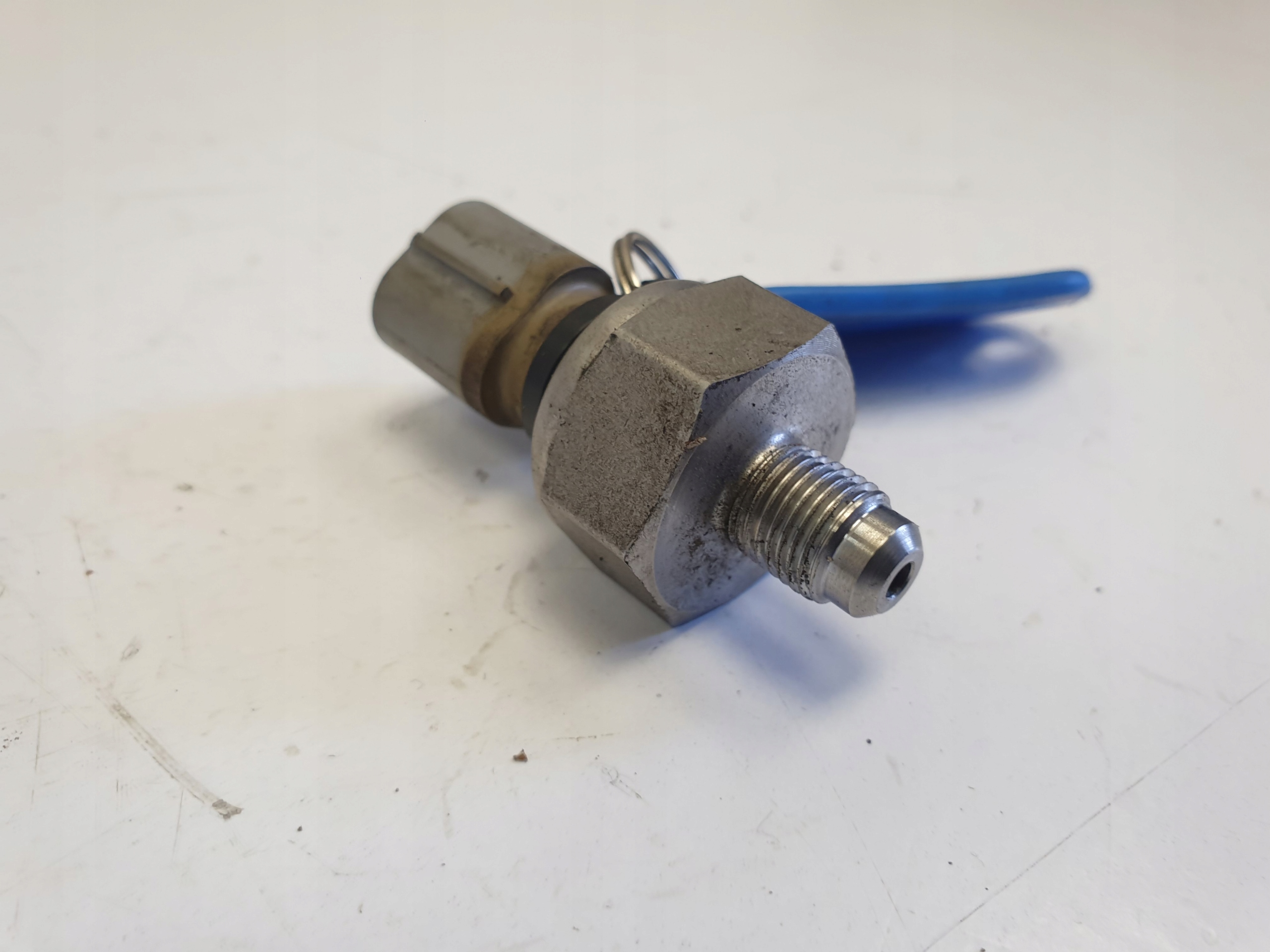 Volvo V60 2.0 T CZUJNIK CIŚNIENIA PALIWA 32203286 - porównaj ceny ...