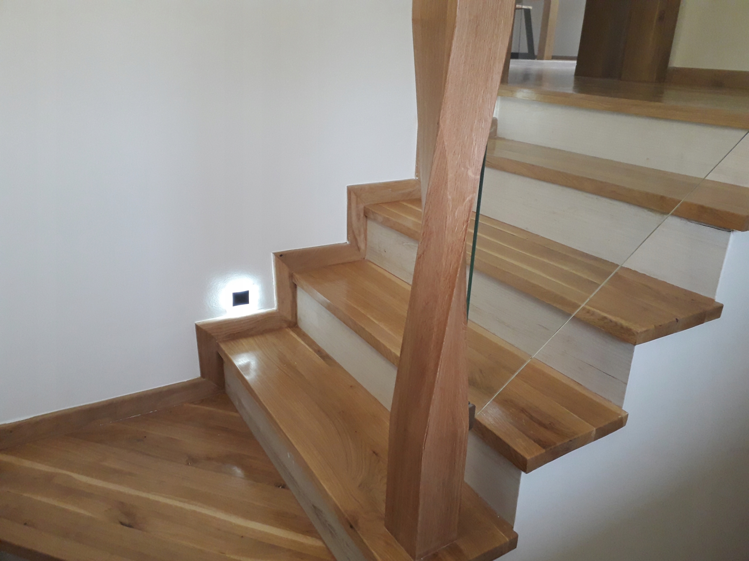 Schody dębowe, trepy, stopnie (03) • Cena, Opinie • Schody wewnętrzne ...