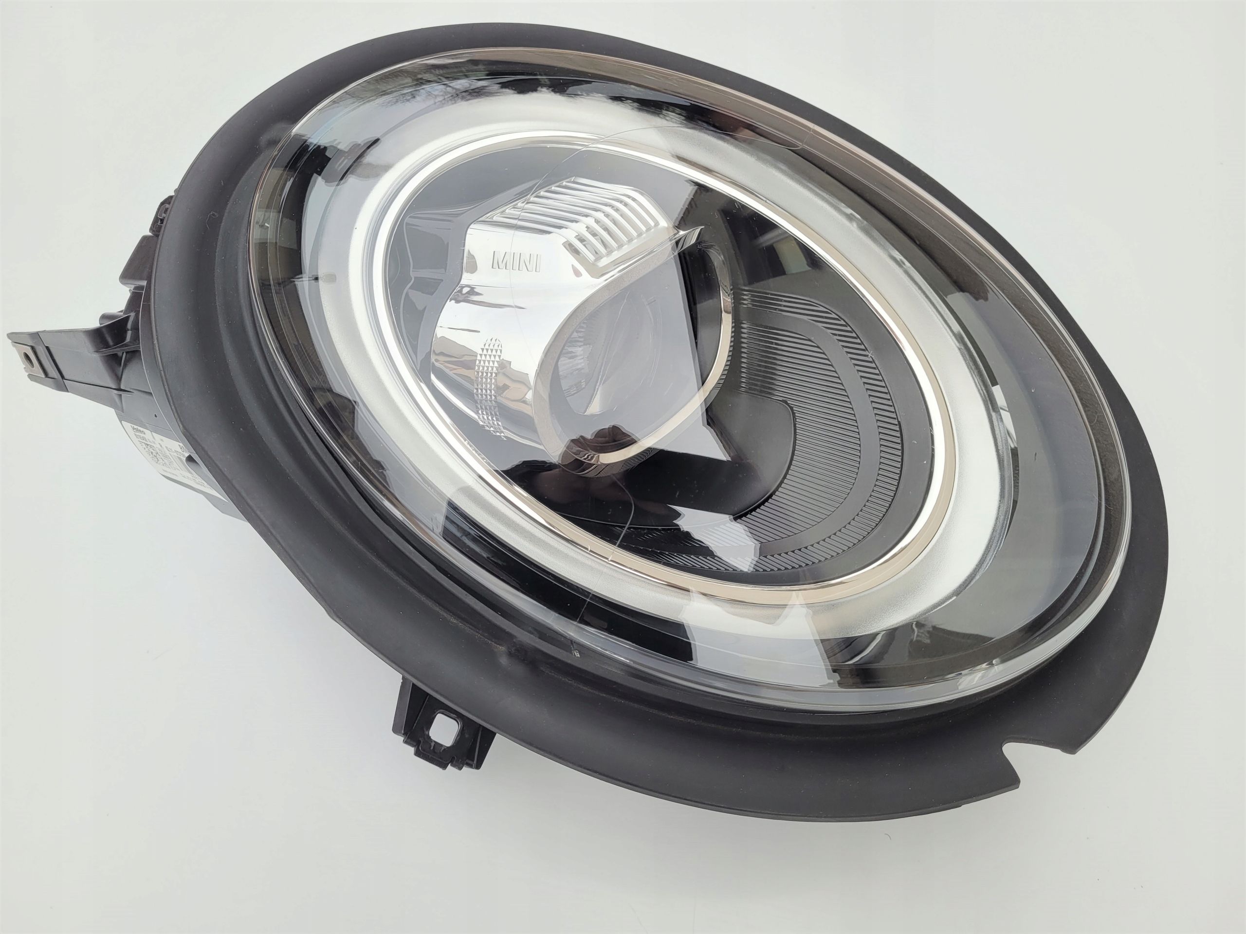 BMW F54 F55 F56 F57 LAMPA PRAWA LHD-LED 8737594 63118737594 , 8737594 ...