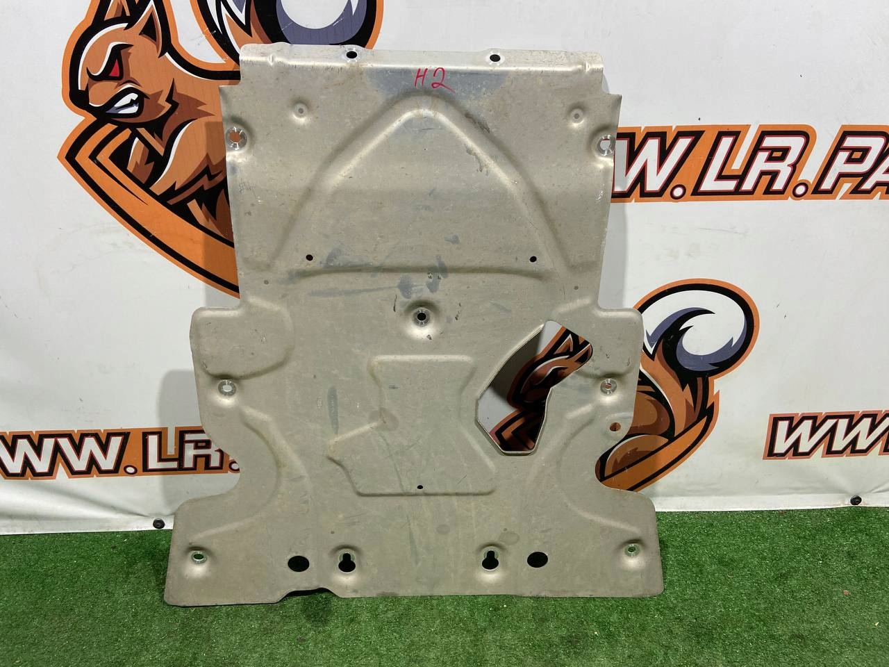 OSŁONA POD SILNIK RANGE ROVER SPORT L494 FPLA-5F002-AB za 300.00PLN z ...