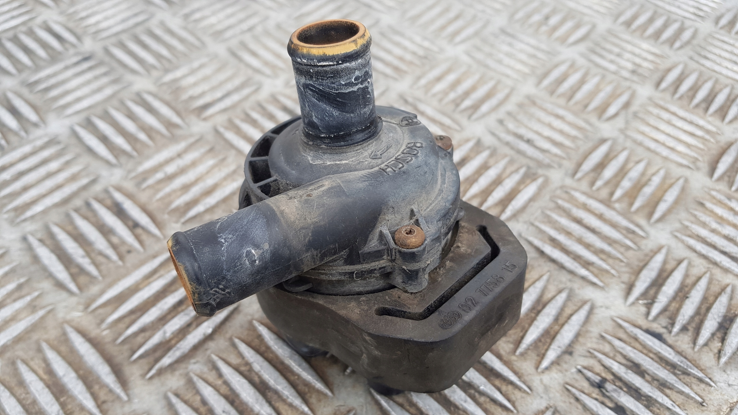 MERCEDES W211 POMPKA OBIEGU WODY A2118350264 A2118350028 A2118350264 za ...