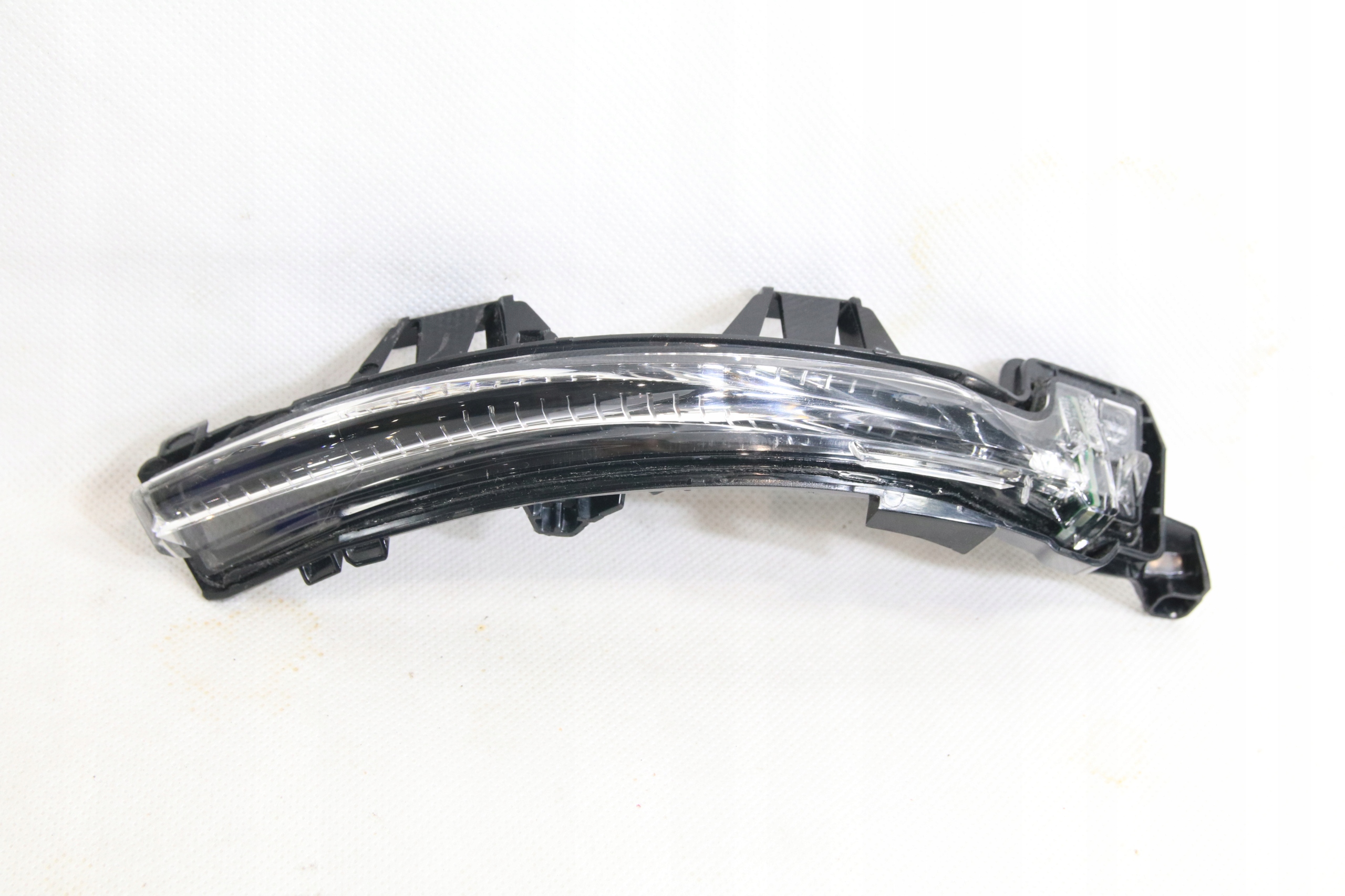 uz10813 MHM uz10813 MHM - Покажчик повороту мигалка LED праве дзеркало ...