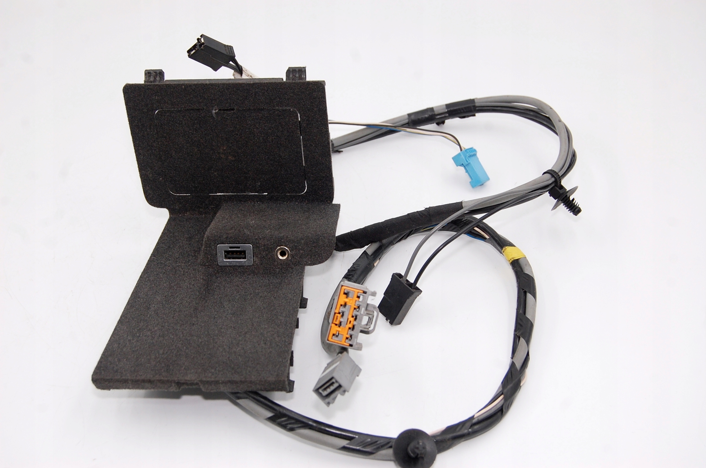 KOMPLET WIĄZKA + GNIAZDO USB AUX JACK VOLVO V50 S40 II C30 31275199-AA ...