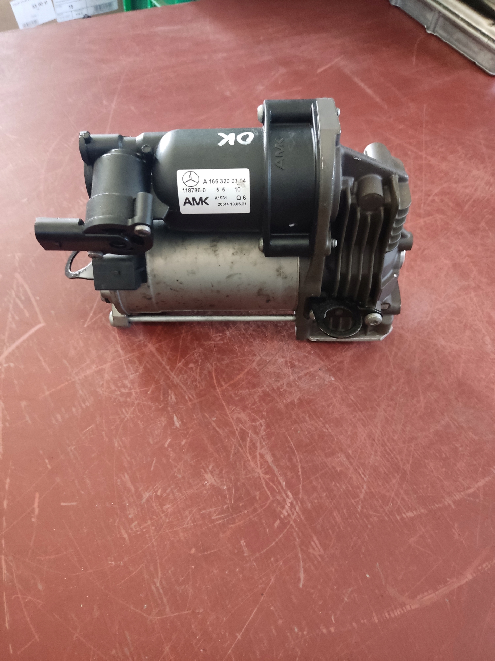 KOMPRESOR POMPA ZAWIESZENIA MERCEDES A1663200104 A1663200104 za 850 zł ...