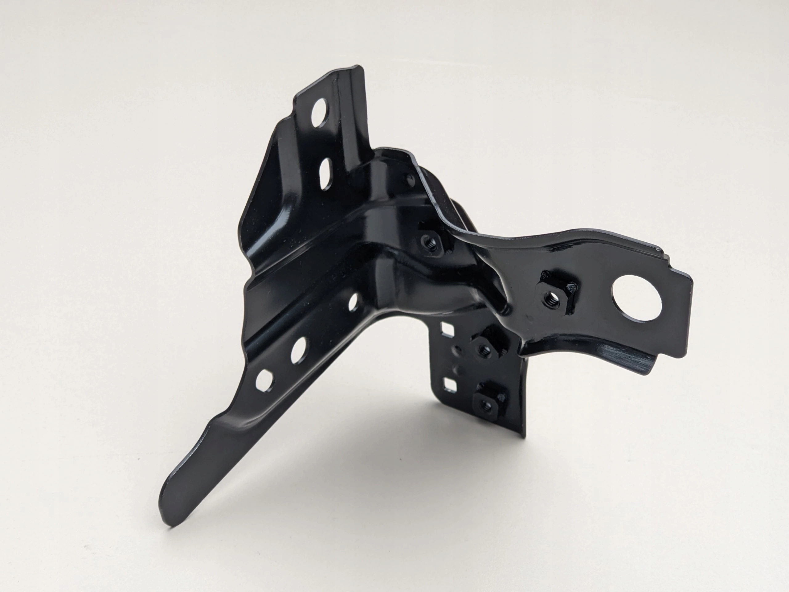 Toyota OE 53814-02100 mocowanie błotnika za 259.00PLN z Nowy Tomyśl ...