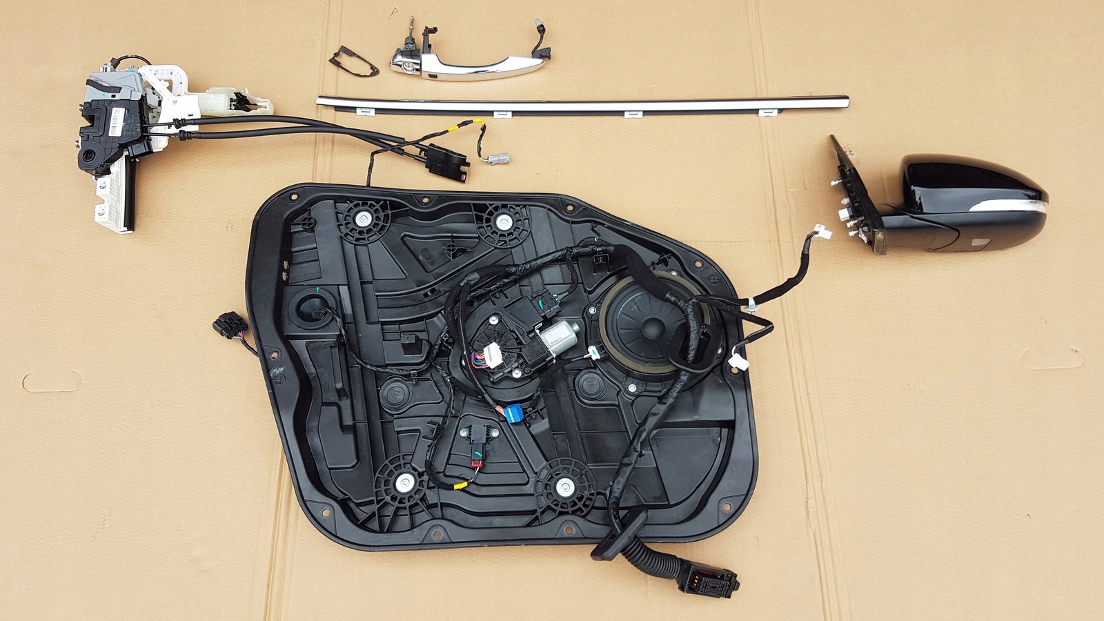 ZAMEK DRZWI LEWY PRZÓD TUCSON III 81310-D3510 81410-d3000 za 500 zł z ...