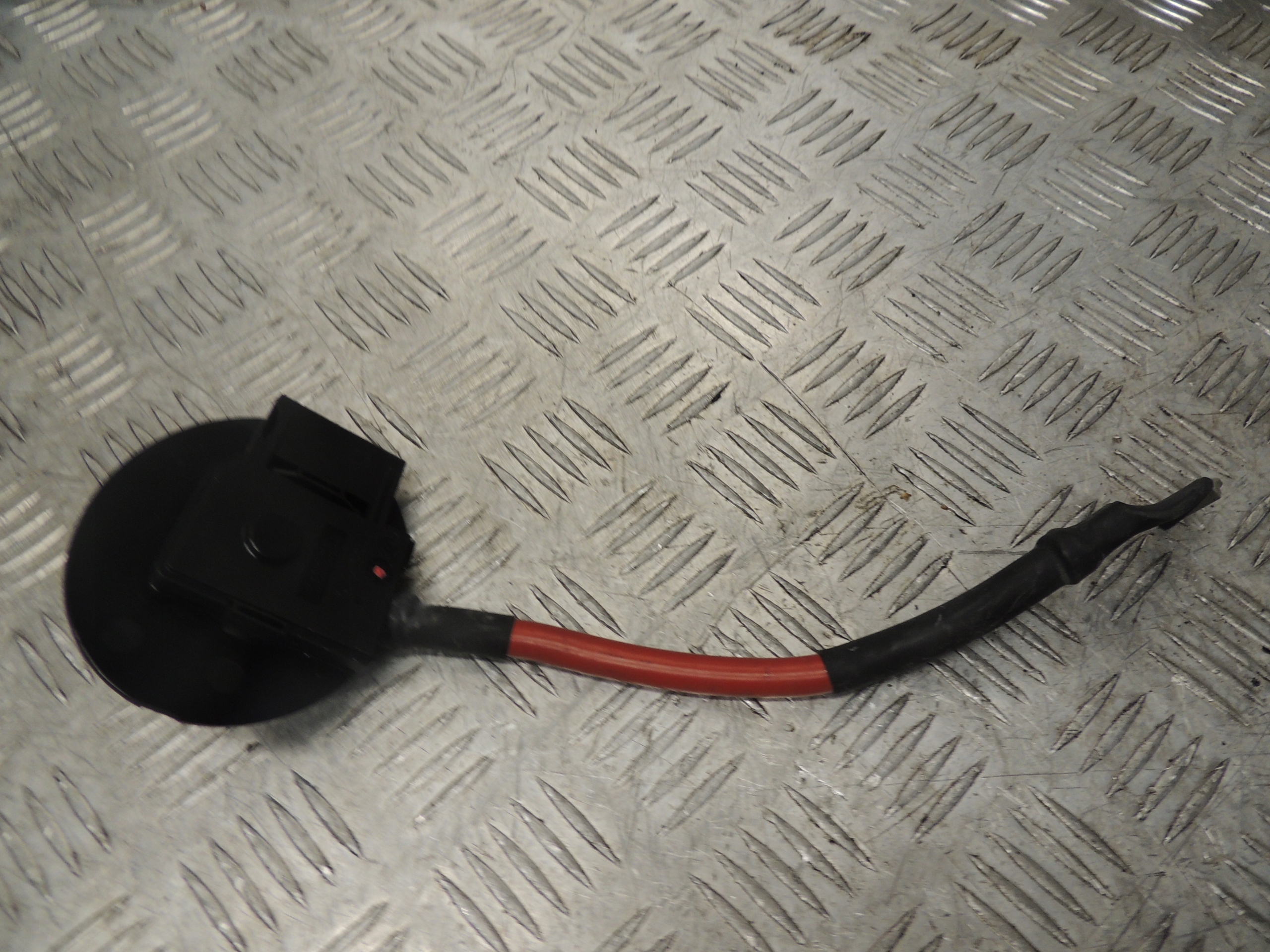 Przewód plusowy Mercedes-Benz OE A-205-545-74-40 - porównaj ceny ...