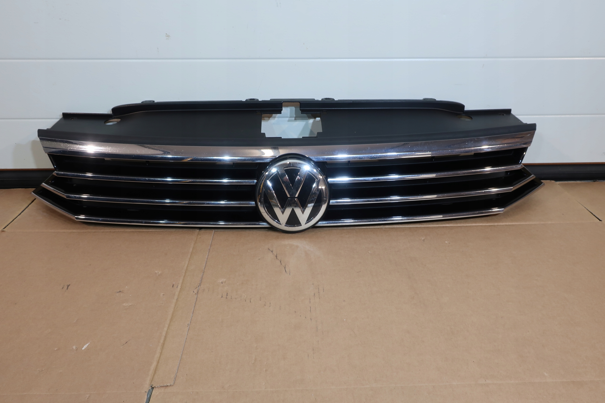 Grill atrapa VW Passat B8 3G0 za 600.00PLN z Kwilcz - Allegro - (13551763559)
