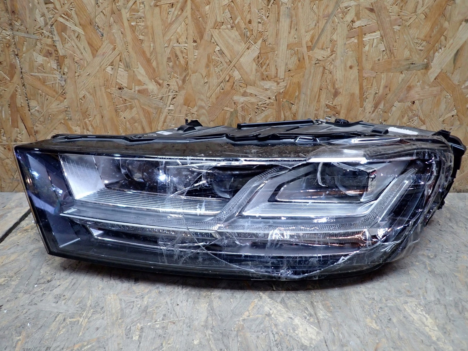 LAMPA LEWA REFLEKTOR LEWY FULL LED MATRIX AUDI Q7 SQ7 4M 2015 ...