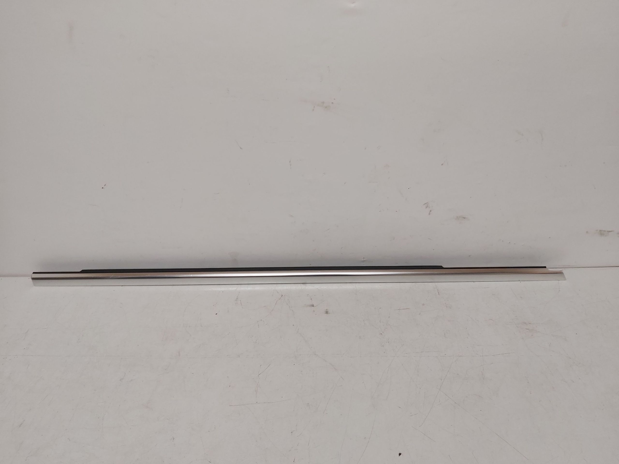 LISTWA ZGARNIAJĄCA PRZÓD PRAWA MERCEDES GLE W167 A1677201402 za 300 zł ...