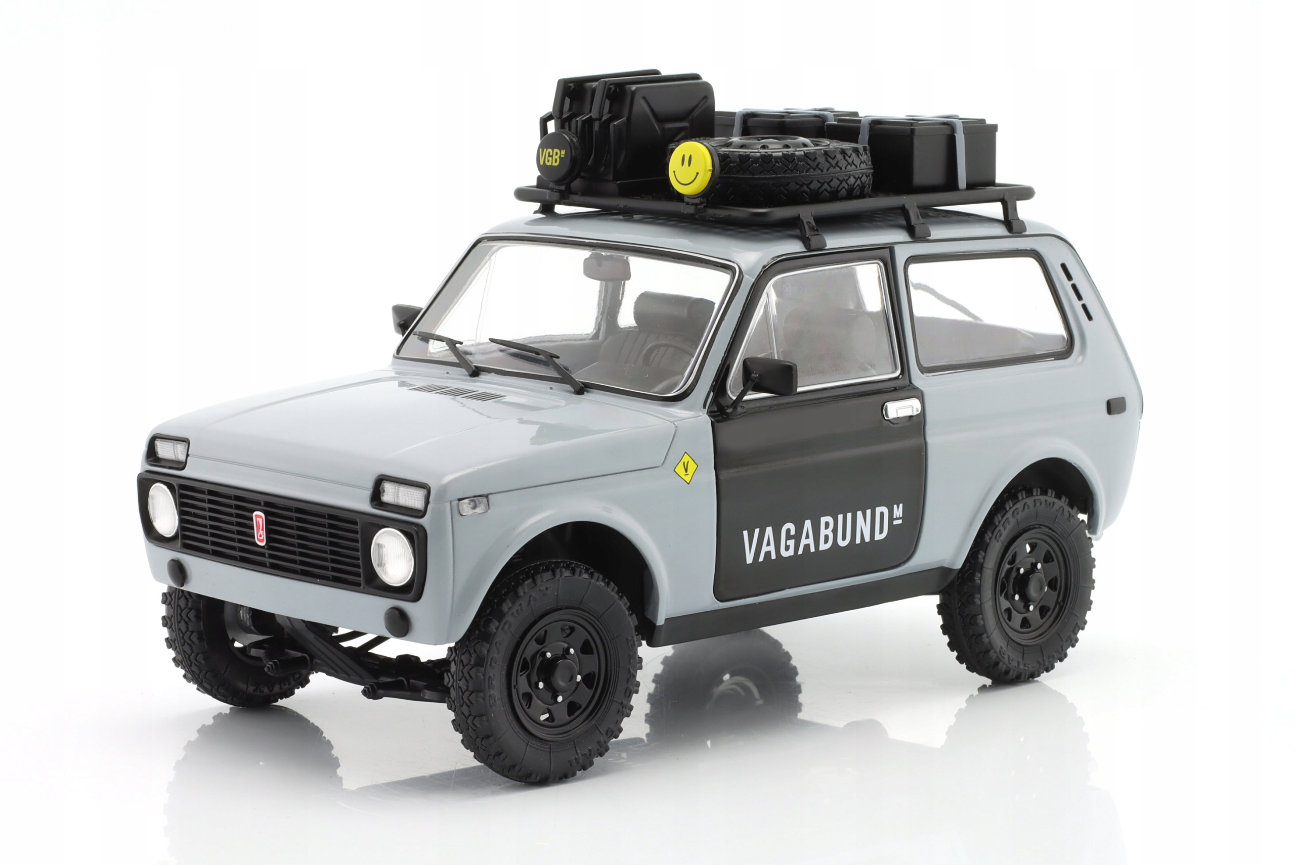 Lada Niva Vlada Vagabund 1980 Solido 1:18 S1807302 12429861815 - Allegro.pl
