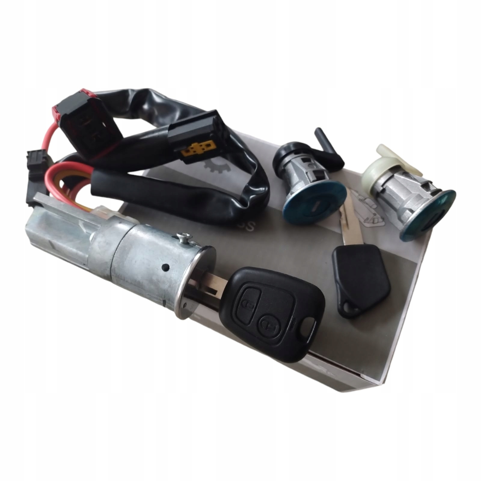 PEUGEOT 206 STACYJKA ZESTAW ZAMKÓW ZAMKI WKŁADKI DRZWI PRZEDNICH PILOT KPL za 188.41PLN z ...