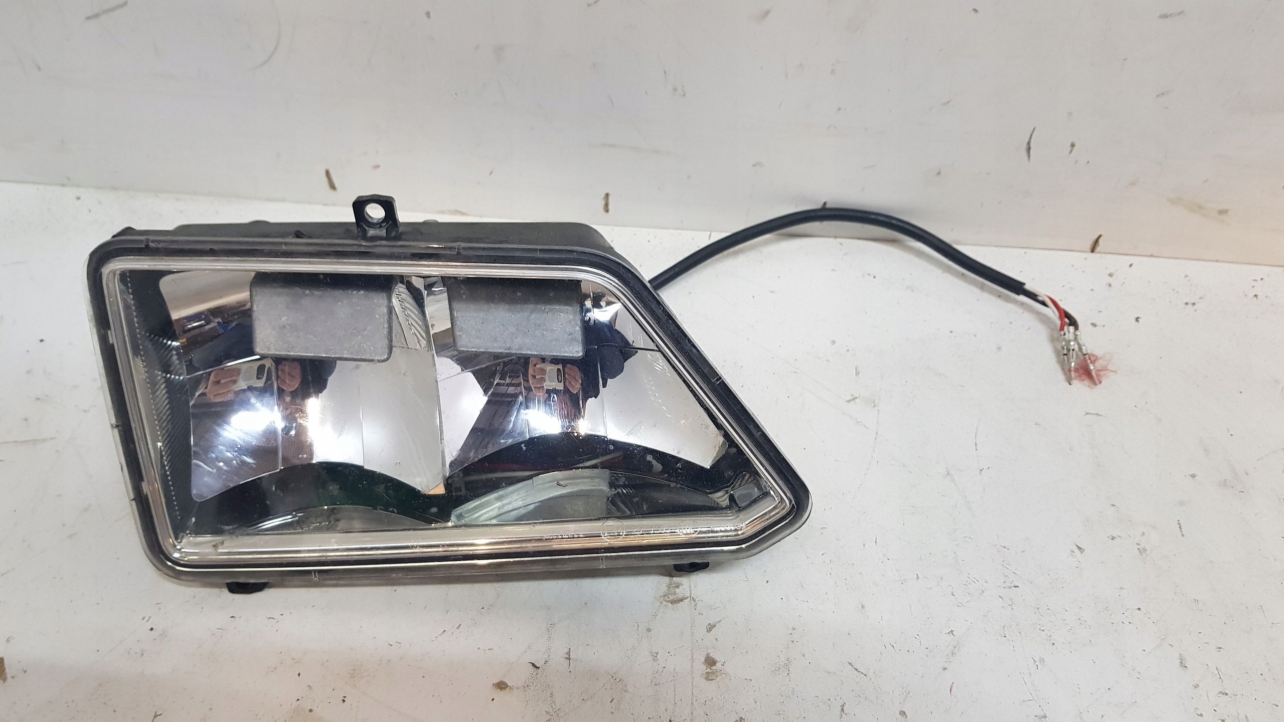 lampa halogen w dach scania r s 2552709 2552709 za 899 zł z Babimost ...