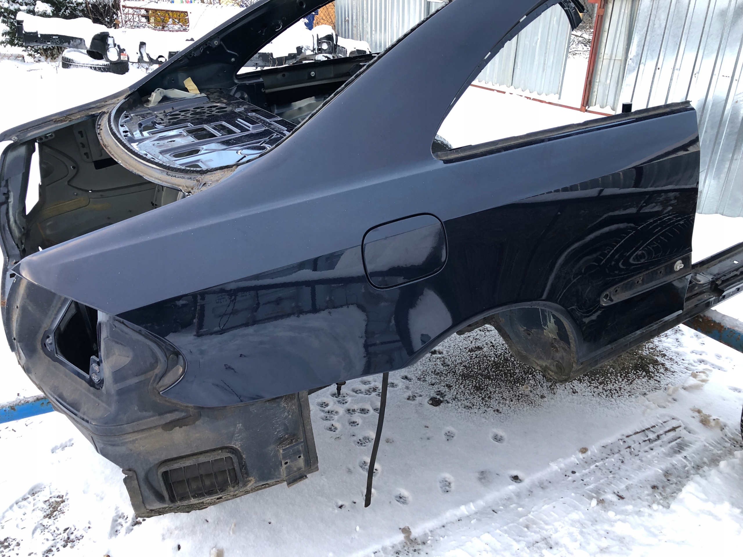 MERCEDES CLK W209 LIFT BŁOTNIK PRAWY TYŁ TYLNY ĆWIARTKA 359 za 700 ...