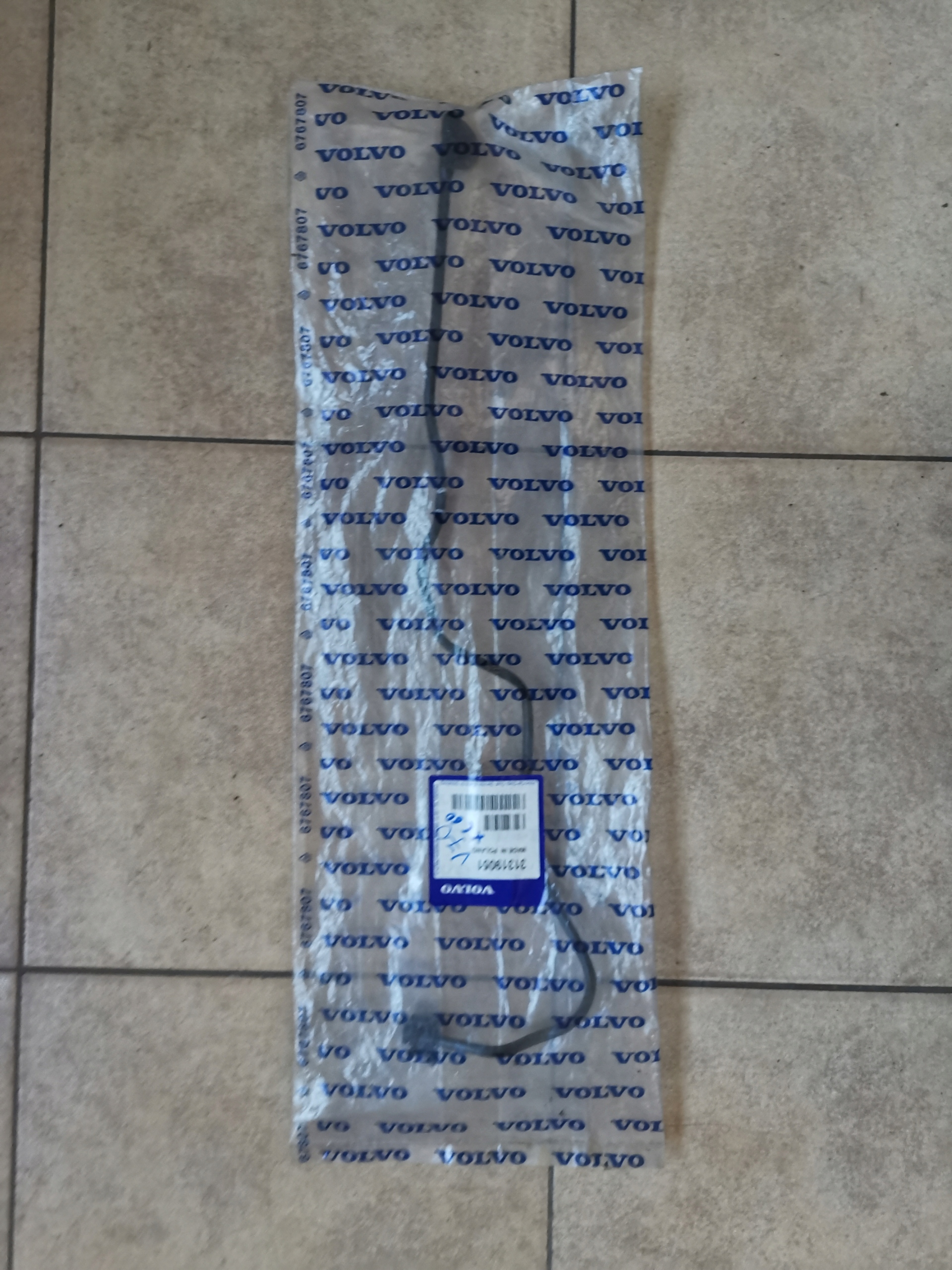 VOLVO S60 V60 XC60 V70 S80 PRZEWÓD ZBIORNIKA WYRÓWNAWCZEG 31319051 ...