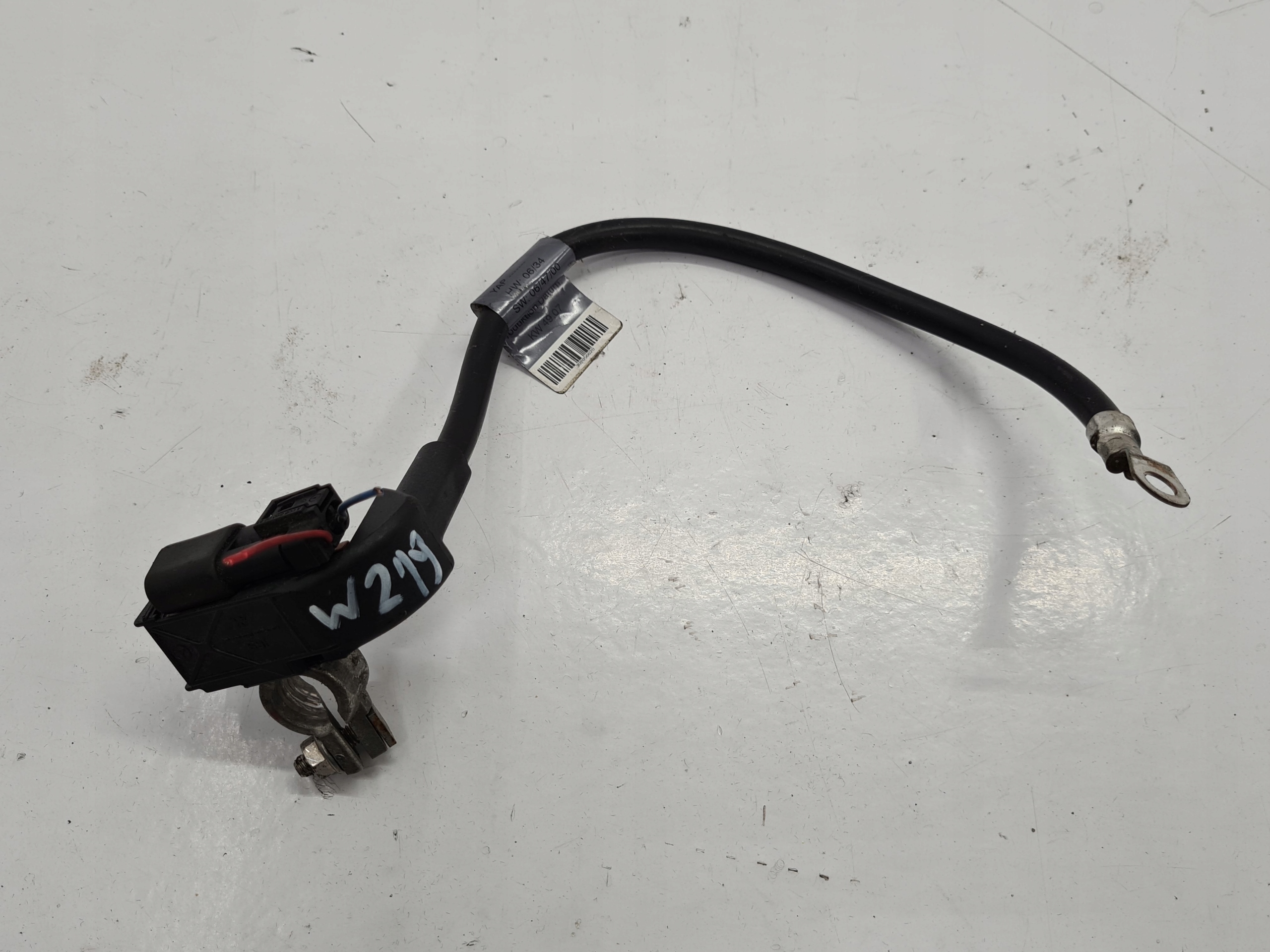 MERCEDES CLS W219 KLEMA MINUSOWA A2115420418 - porównaj ceny - Allegro.pl