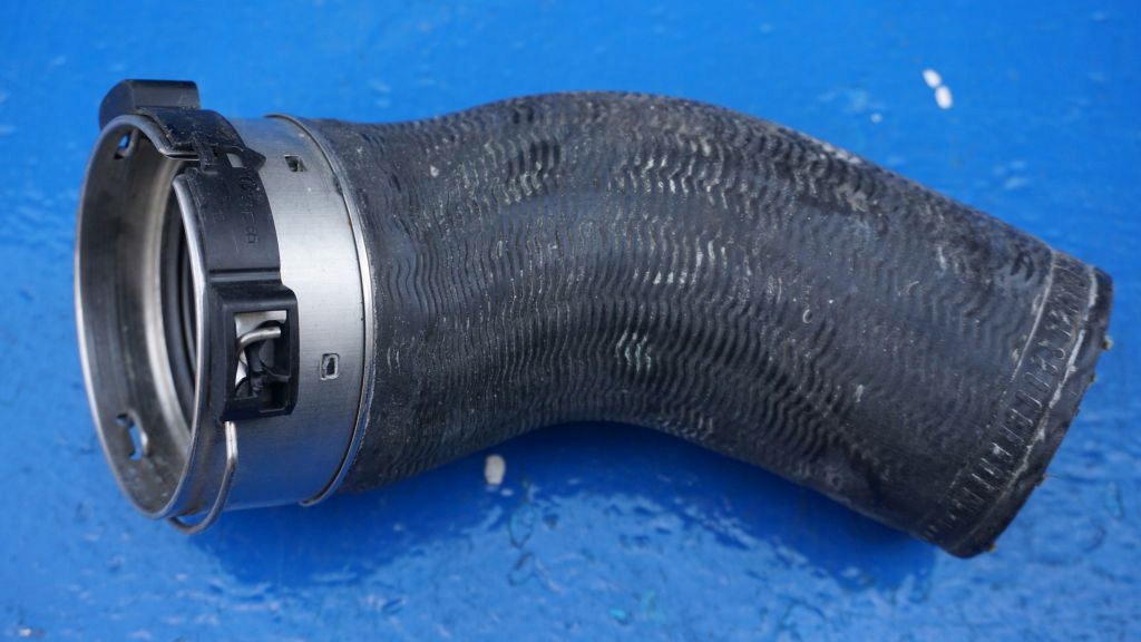 VOLVO V60 XC60 XC90 2.0 D4 - PRZEWÓD INTERCOOLERA za 200.00PLN z ...