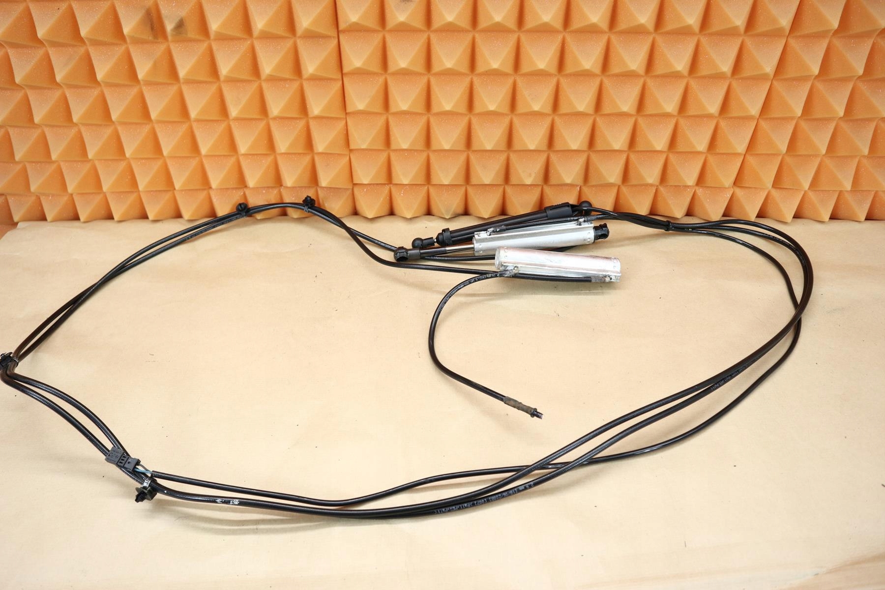 MERCEDES ML W164 LIFT SIŁOWNIKI KLAPY BAGAŻNIKA MB 1648003048 za 250 zł ...