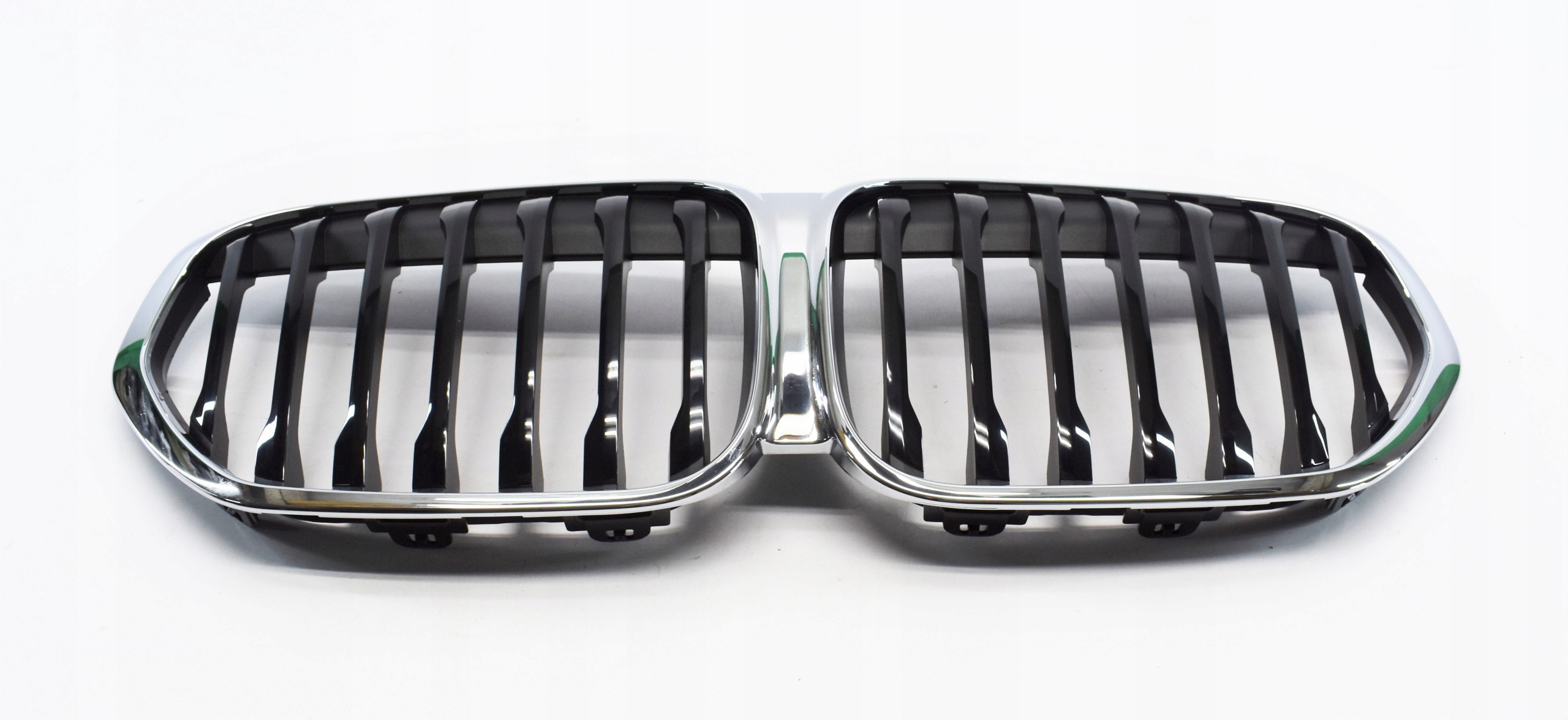 BMW X1 F48 LIFT LCI GRILL ATRAPA ZDERZAKA ORG NOWA 5113185178-11 za 570 ...