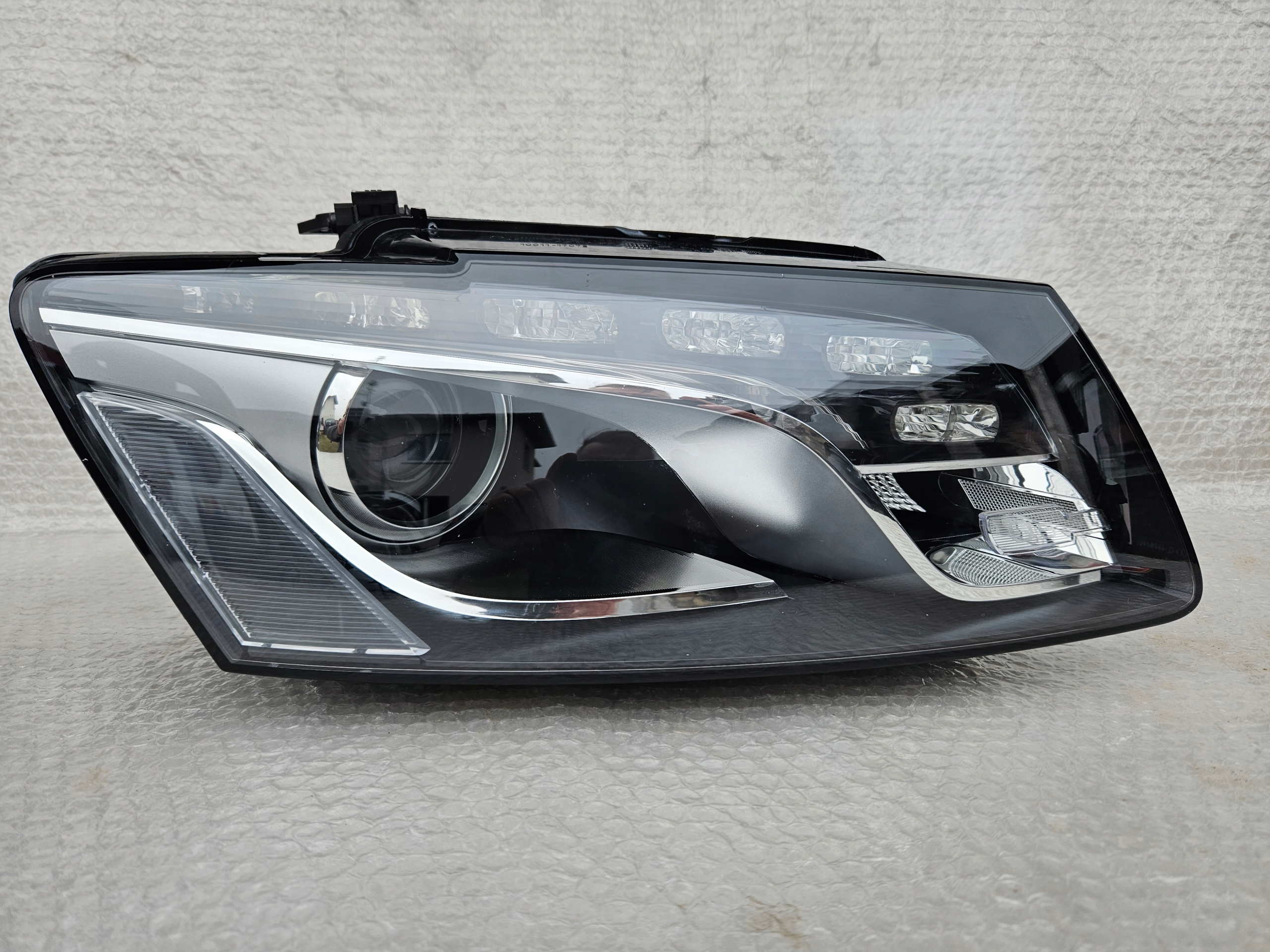 AUDI Q5 8R0 LAMPA PRAWA BI-XENON 8R0941030AJ NOWA ORYG 8R0941030AJ ...