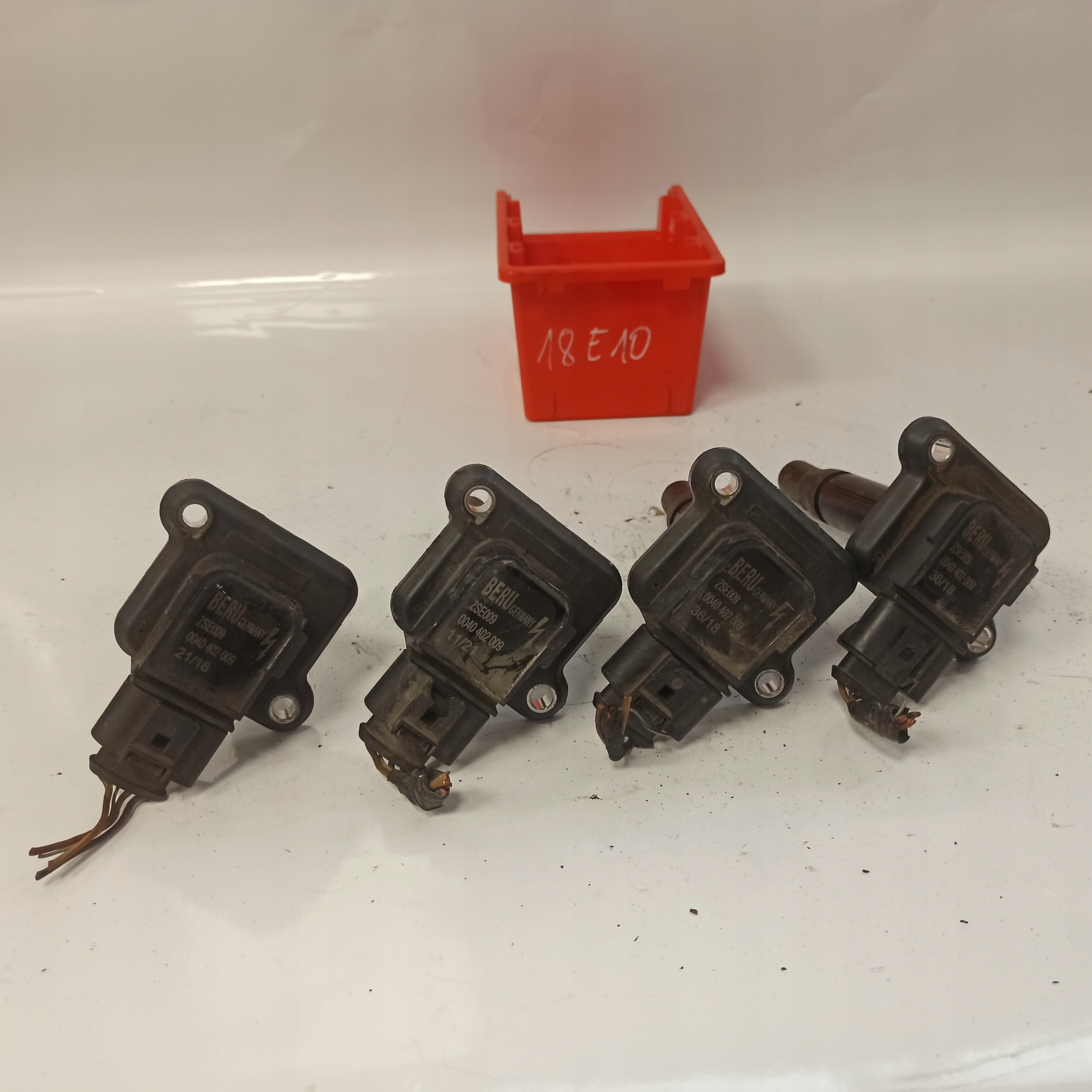 VOLKSWAGEN SHARAN I 1.8T CEWKA ZAPŁONOWA KOMPLET 4 SZT 0040402009 za z ...